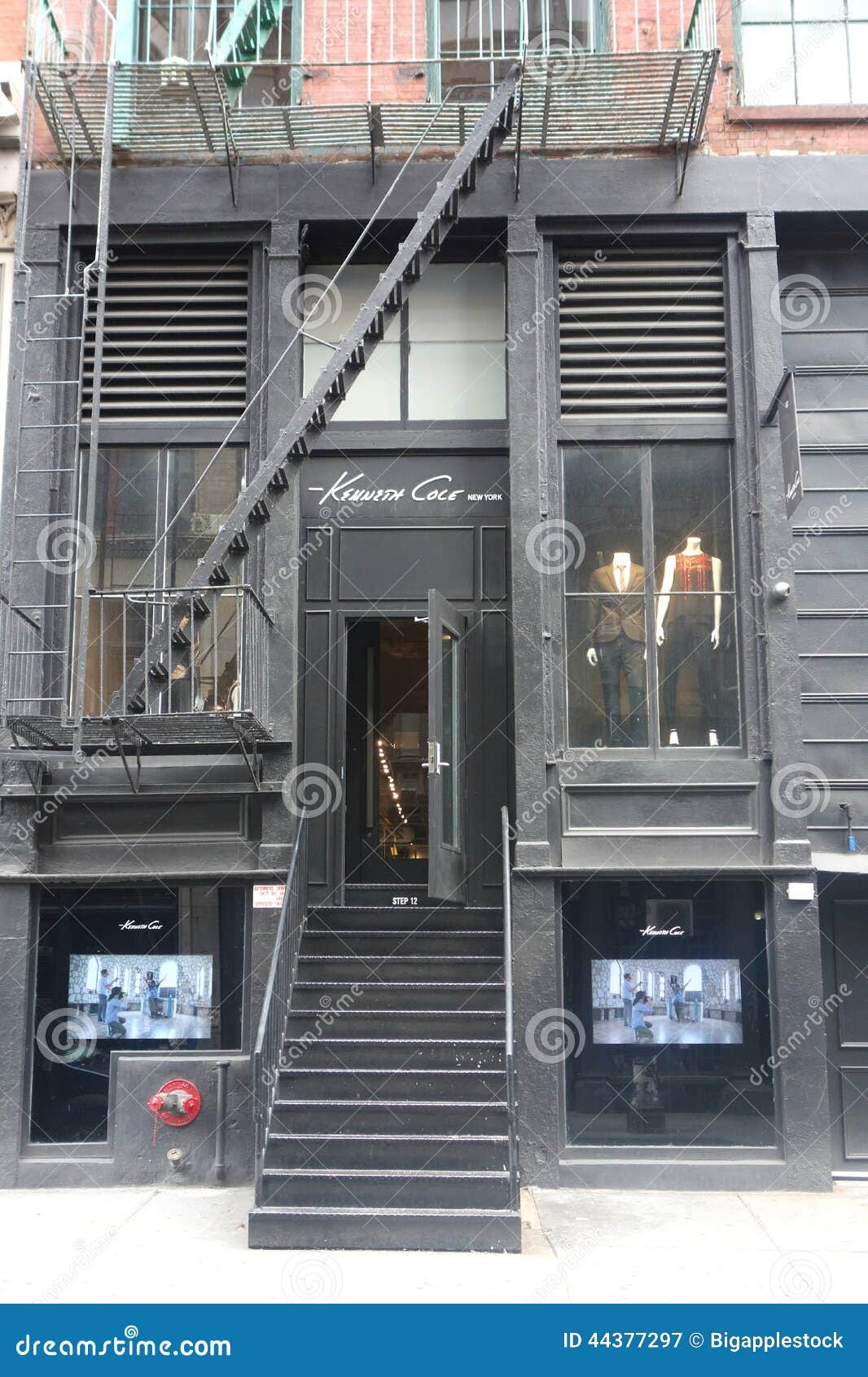 Kenneth Cole editorial photography. Image of manhattan - 44377297