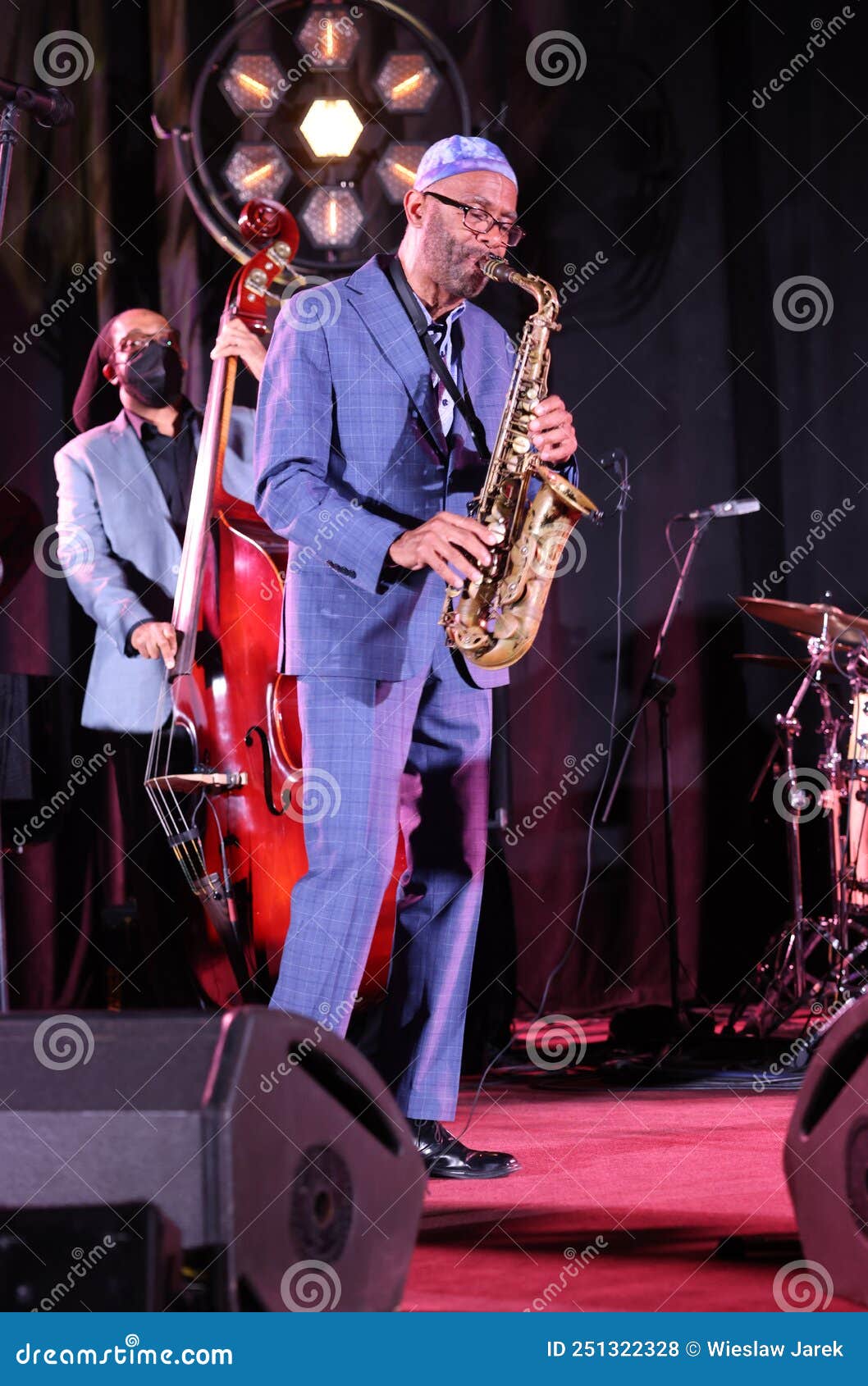 Kenny Garrett Quintet Performing Live on the Kijow Centre Stage at ... Kenny Garrett Quintet Performing Live on the Kijow Centre Stage at ...