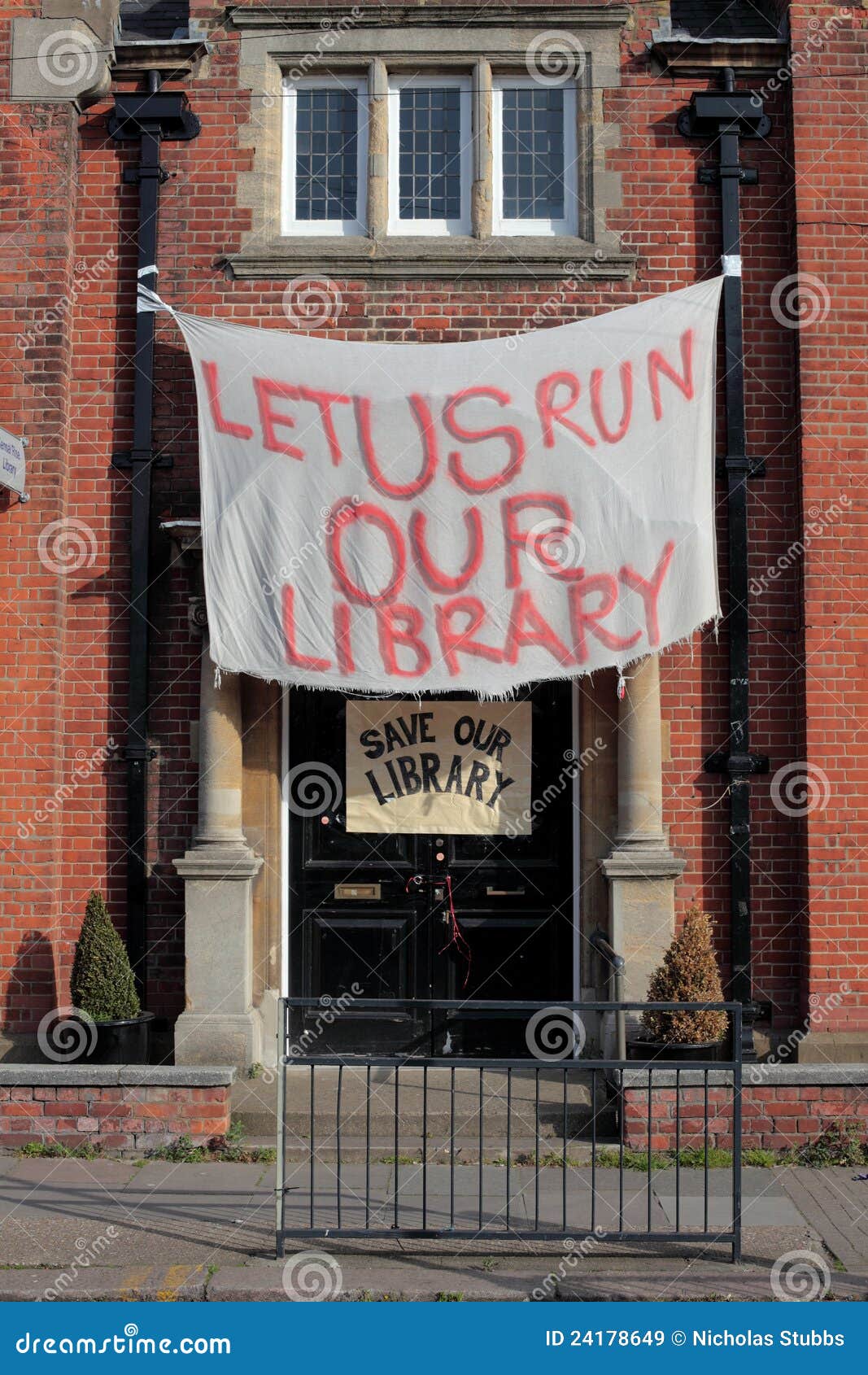 Kensal Rise Library in London Editorial Stock Image - Image of suburb ...