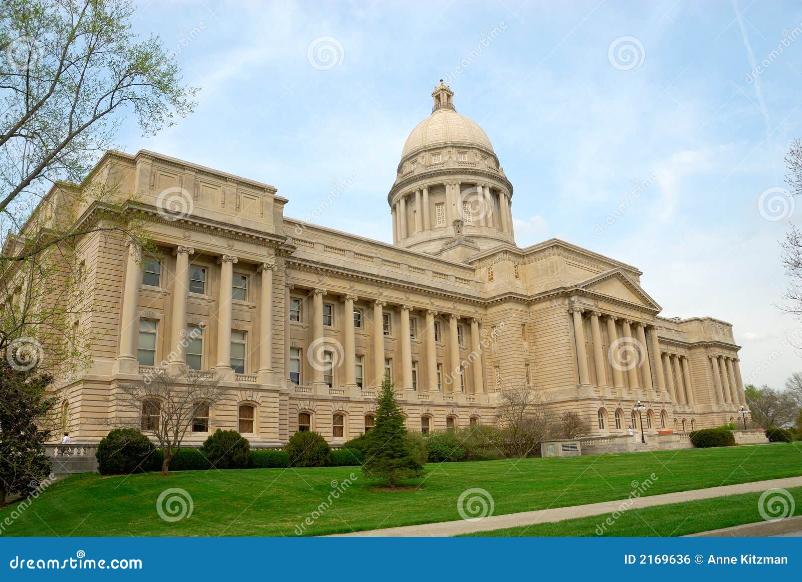 Kentucky Capitol Building stock photo. Image of decorative - 2169636