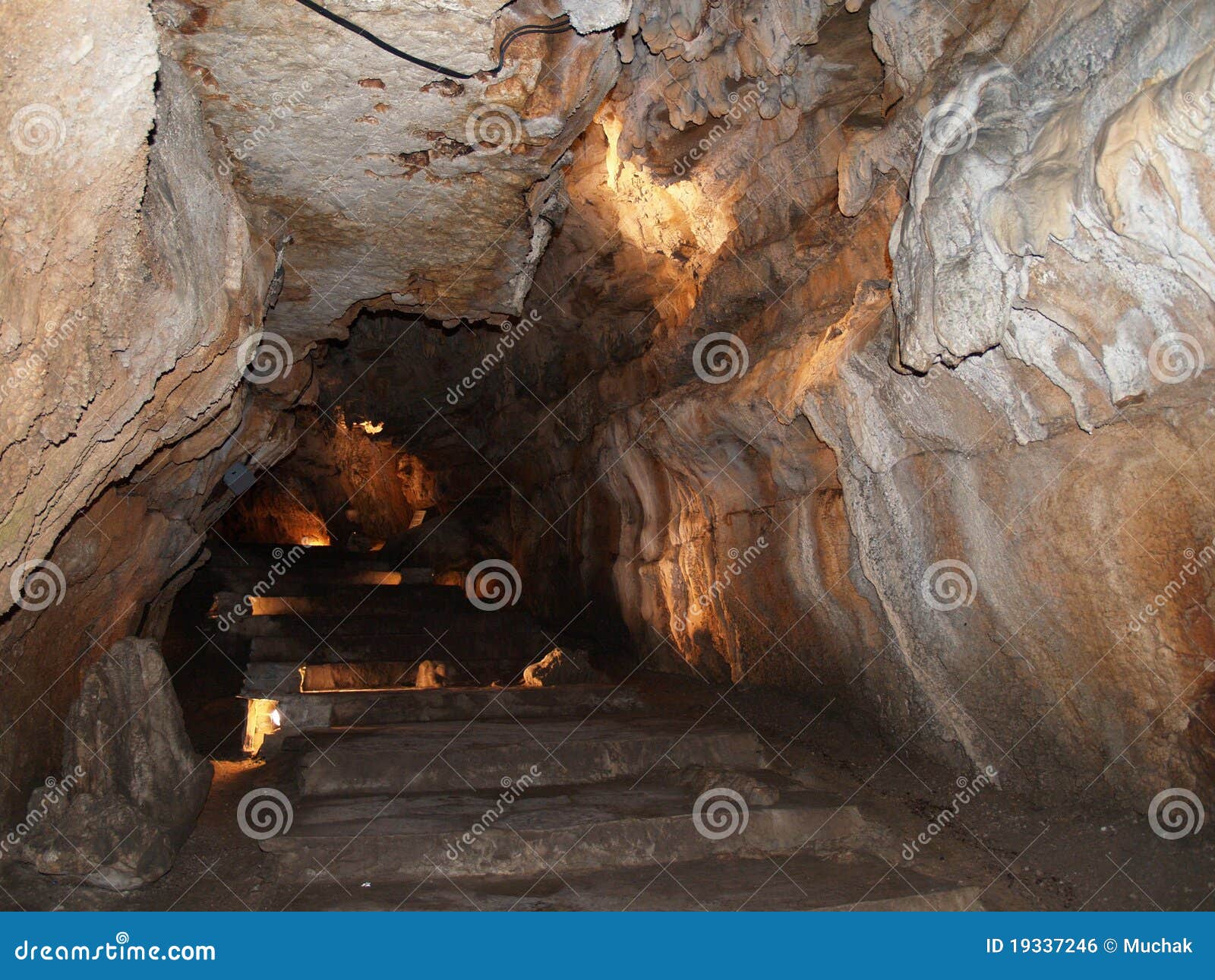 Kentucky caverns stock photo. Image of gold, facade, dirt - 19337246