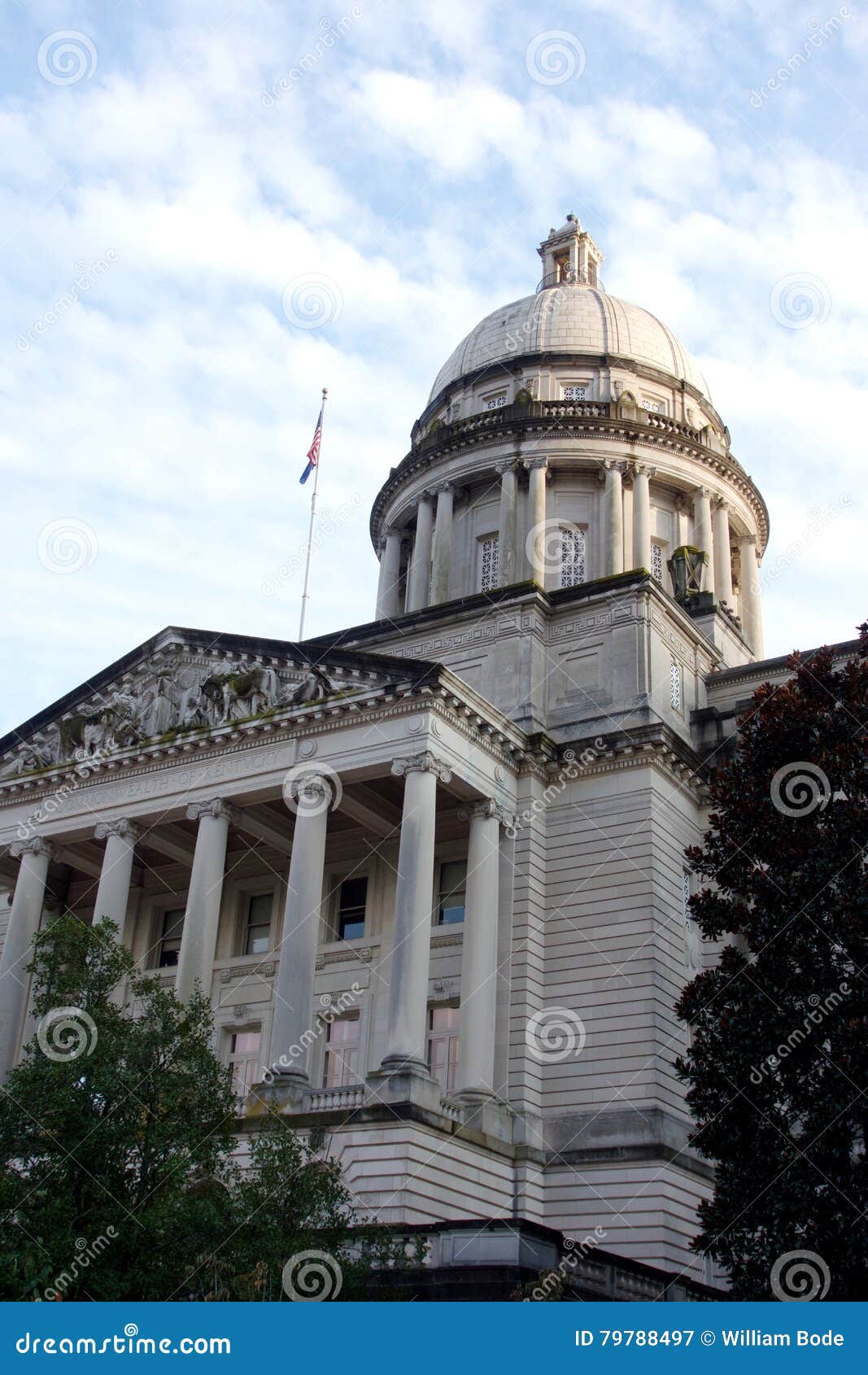 Kentucky State Capitol Dome Stock Image - Image of relief, frankfort ...