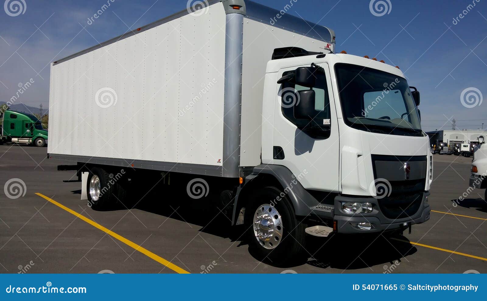 2016 Kenworth Cab Over Box Truck Editorial Image - Image of drive ...