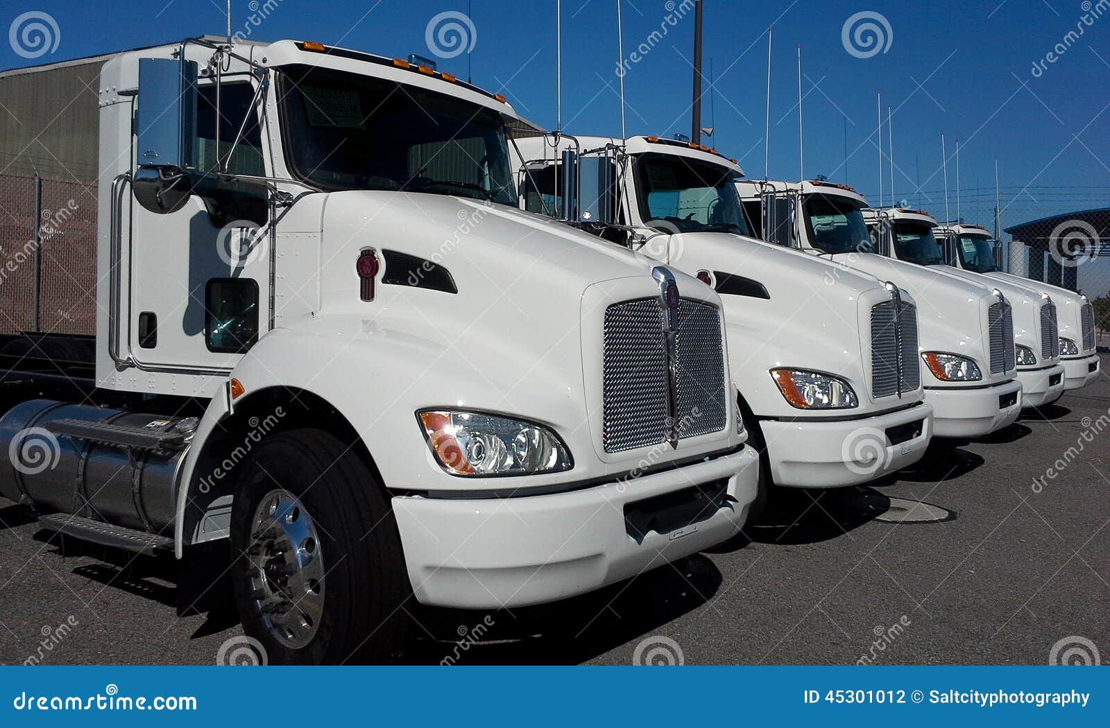 Kenworth T270 2015 Truck editorial photography. Image of tractor - 45301012