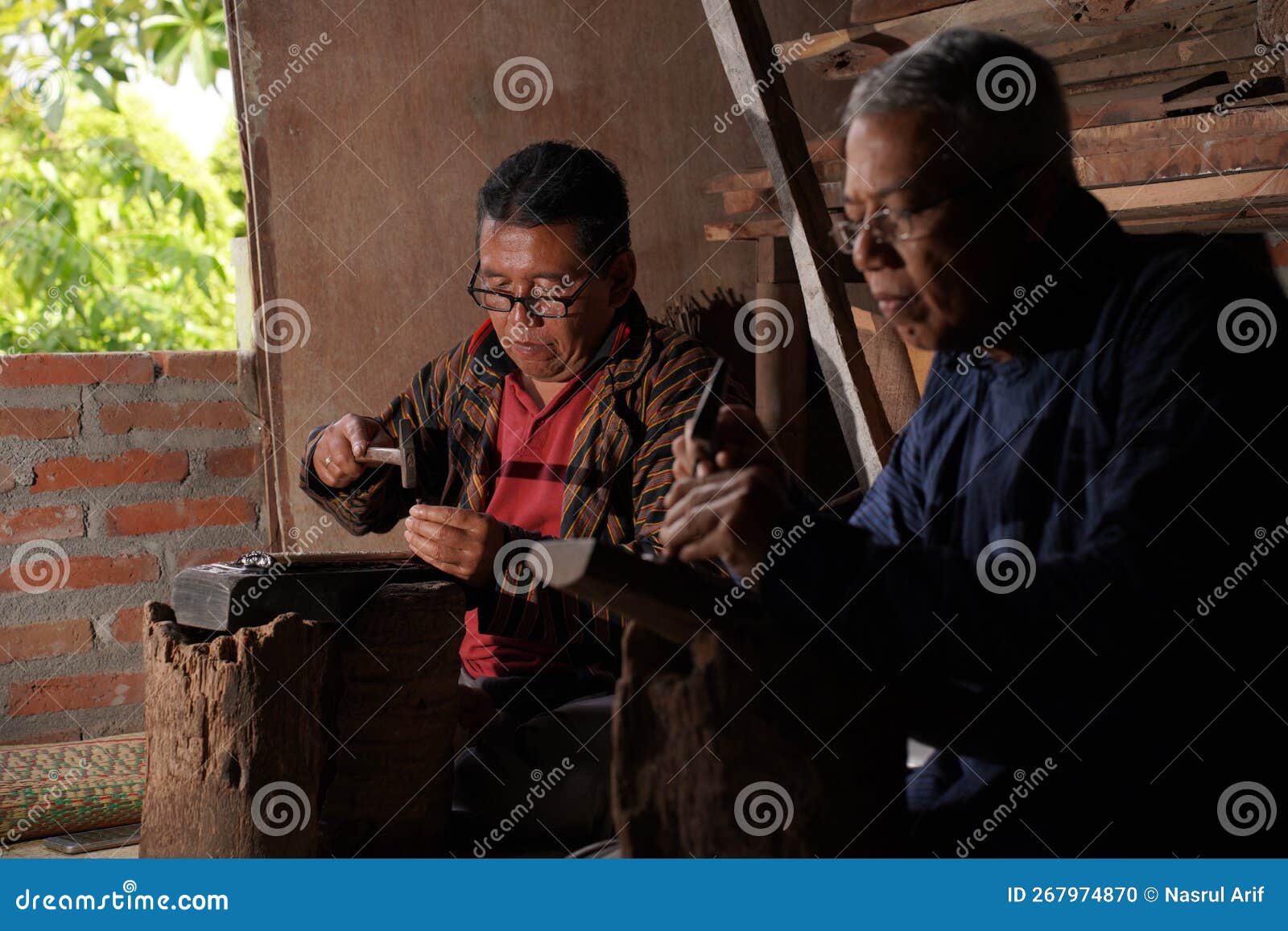 Keris Making Royalty-Free Stock Photography | CartoonDealer.com #27286913