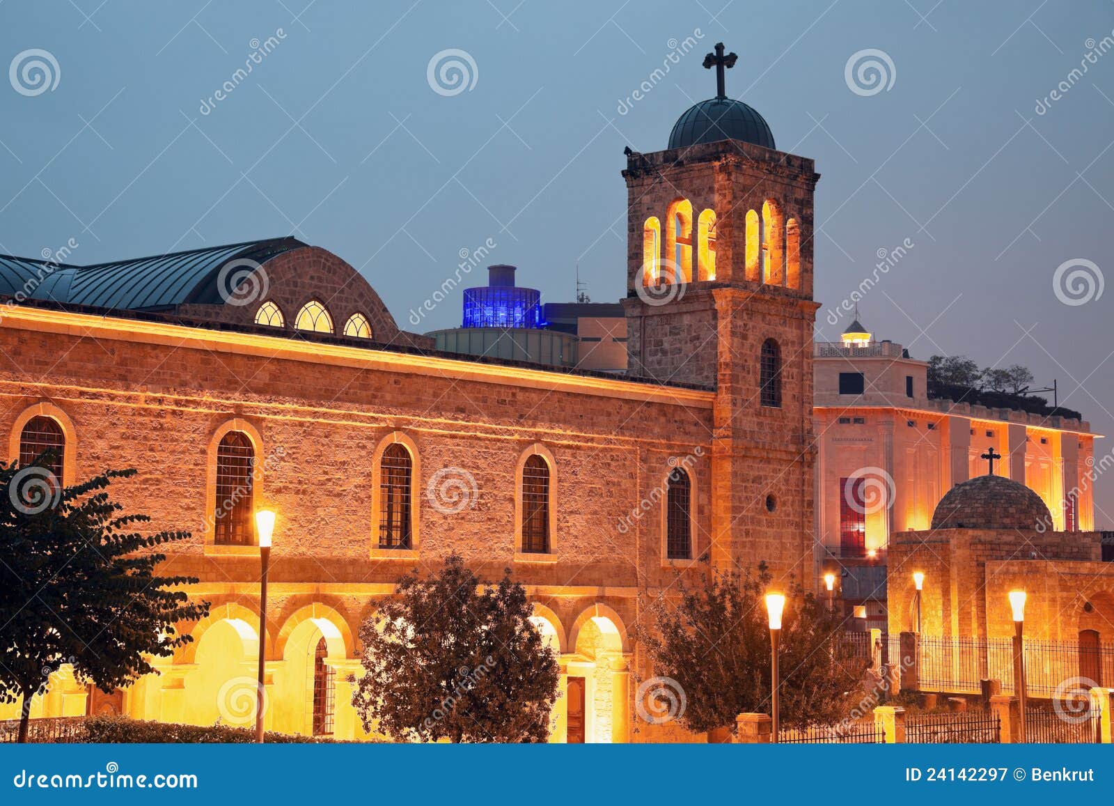 Kerk Binnen De Stad in Van Beiroet Stock Afbeelding - Image of libanon ...