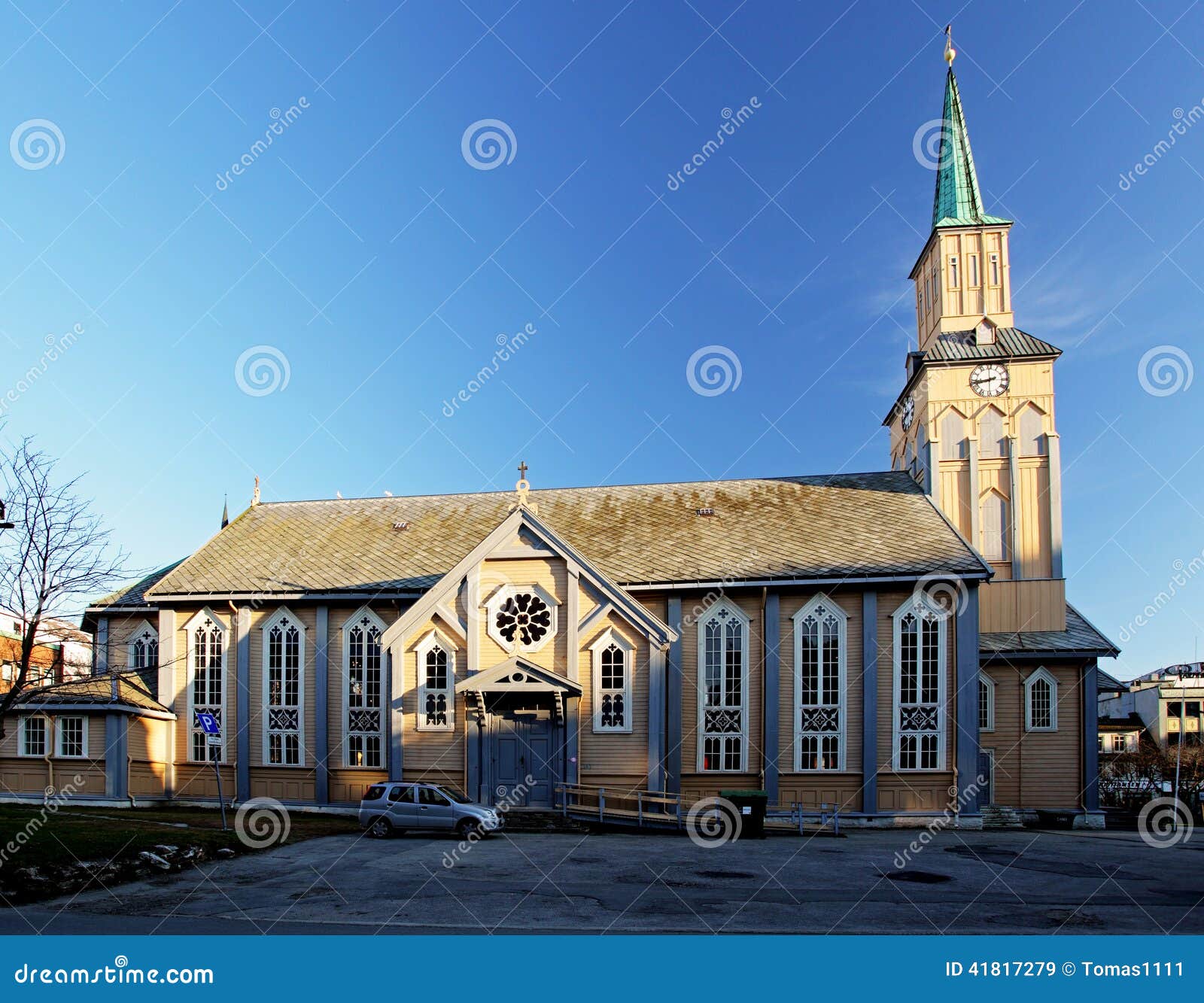 Kerk in Tromso stock afbeelding. Afbeelding bestaande uit christendom ...
