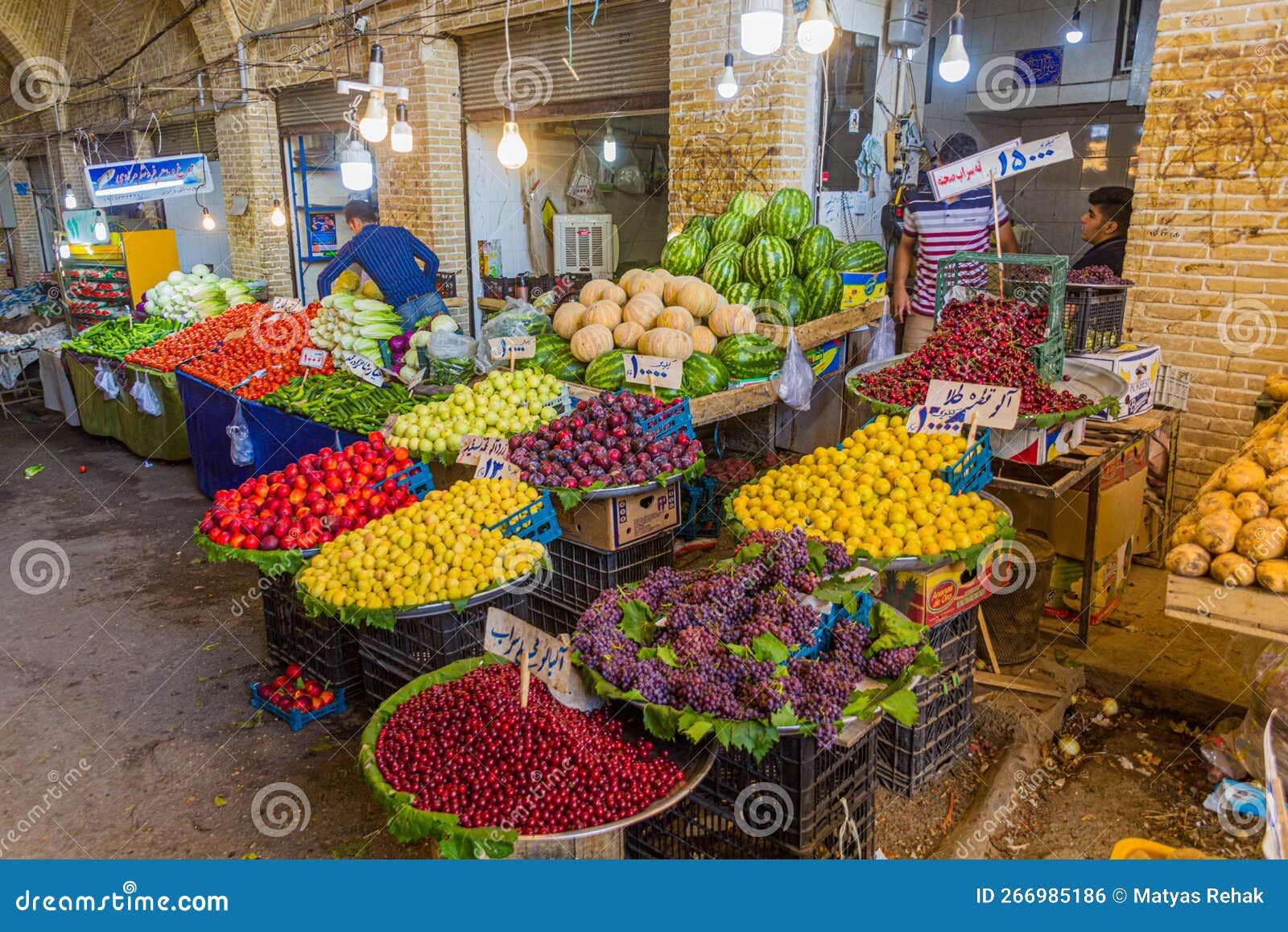 KERMANSHAH, IRAN - JULY 11, 2019: Fruit and Vegetable Stall in the ...