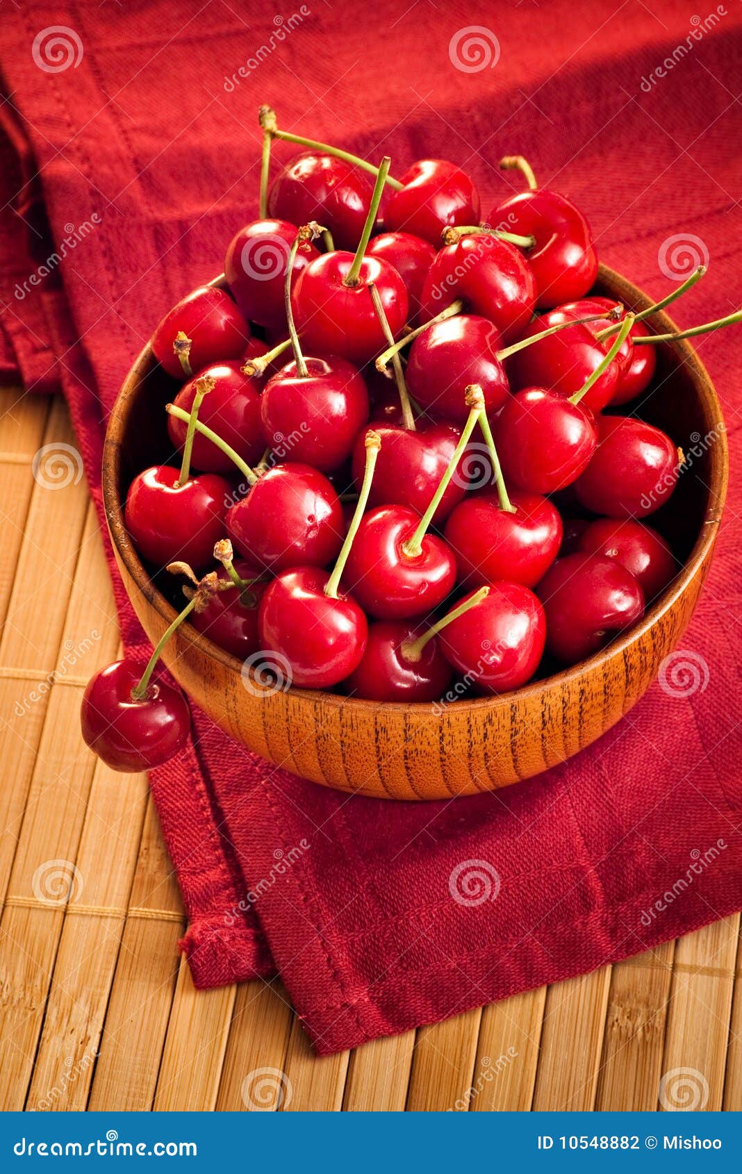 Kersen stock foto. Image of leven, eetbaar, ingrediënt - 10548882