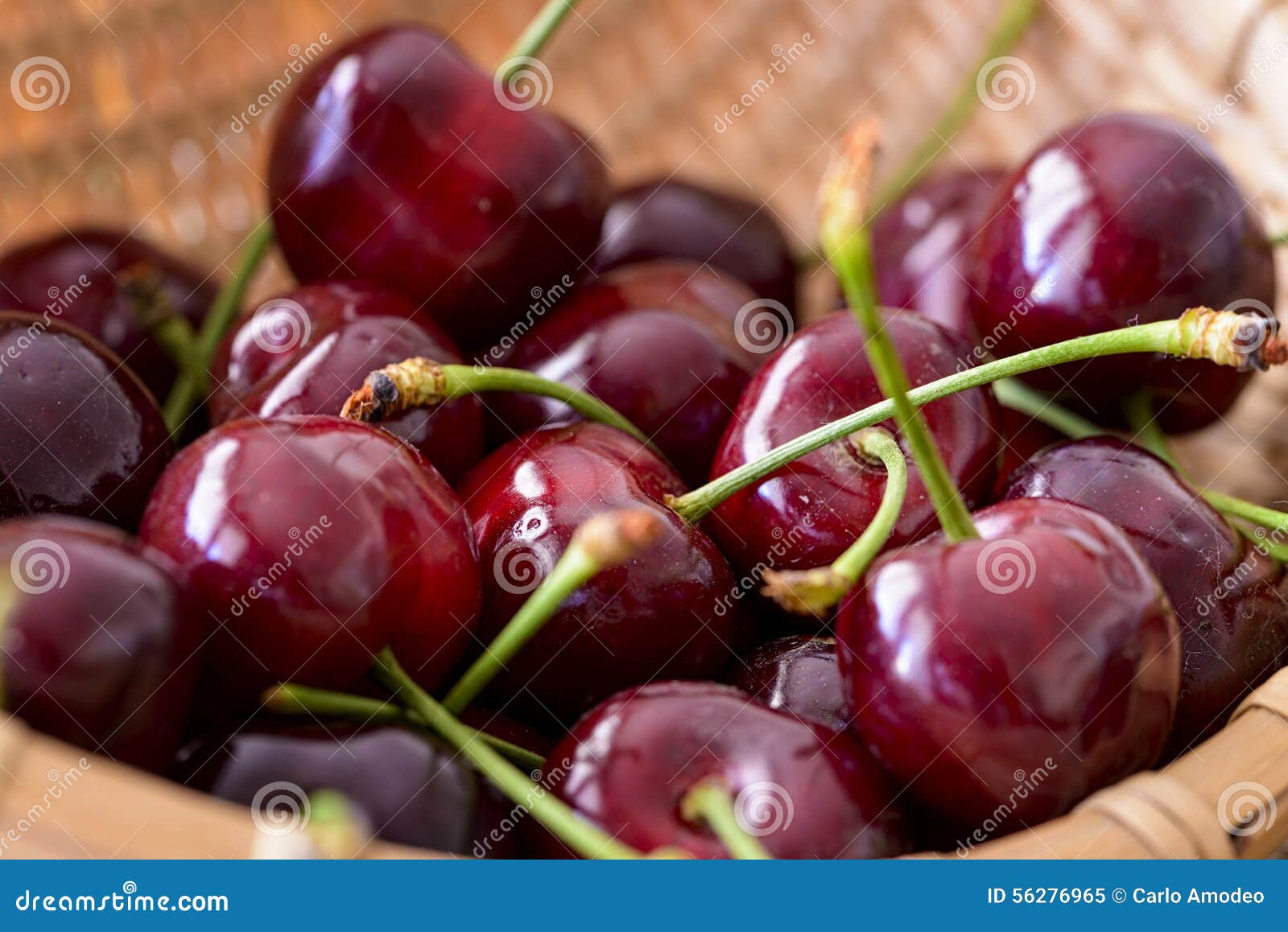 Kersen stock afbeelding. Image of rood, vegetariër, seizoen - 56276965