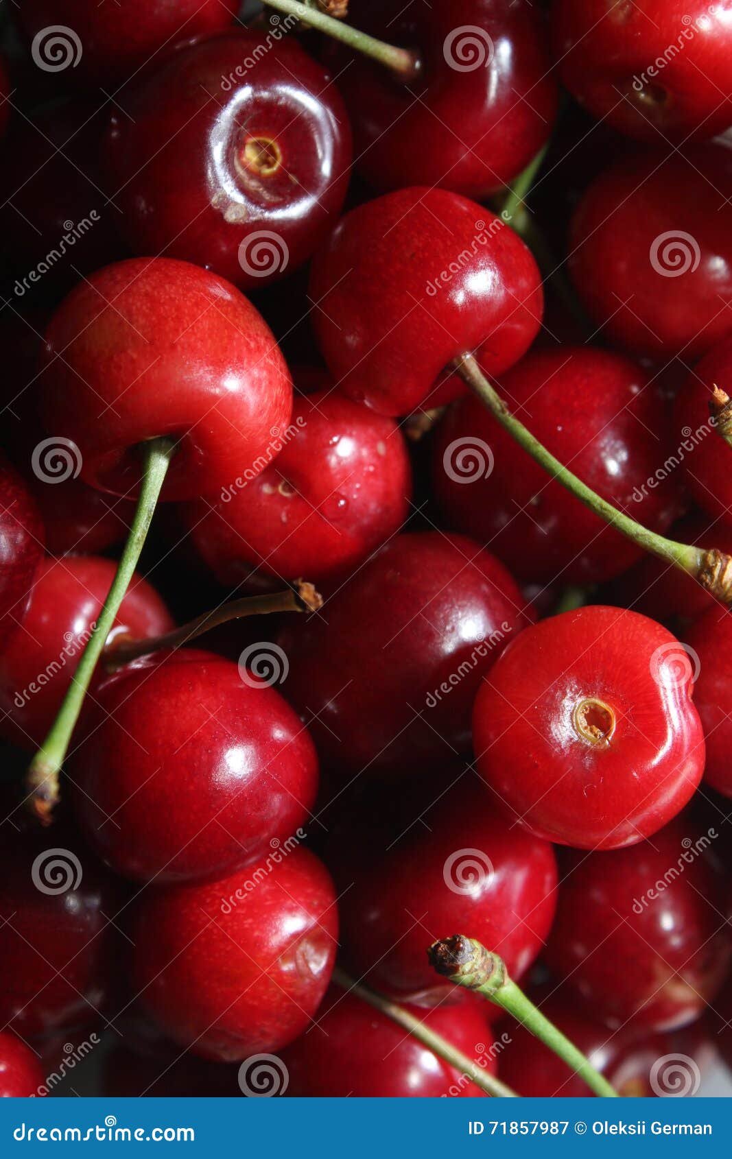 Kersen stock afbeelding. Image of heerlijk, voedsel, beeld - 71857987