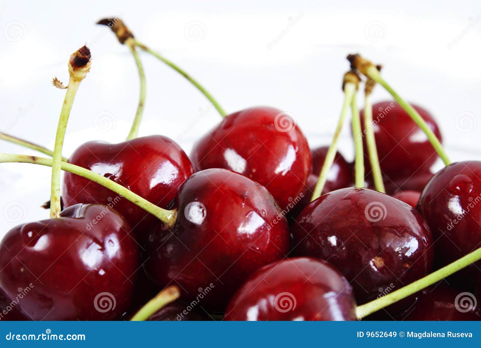 Kersen stock afbeelding. Image of dalingen, vruchten, zomer - 9652649