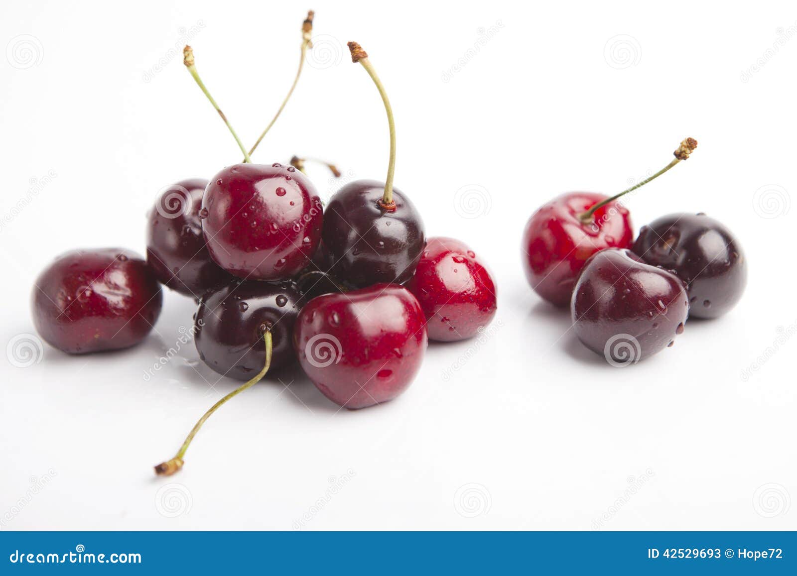 Kersen Op Witte Achtergrond Stock Afbeelding - Image of geïsoleerd ...