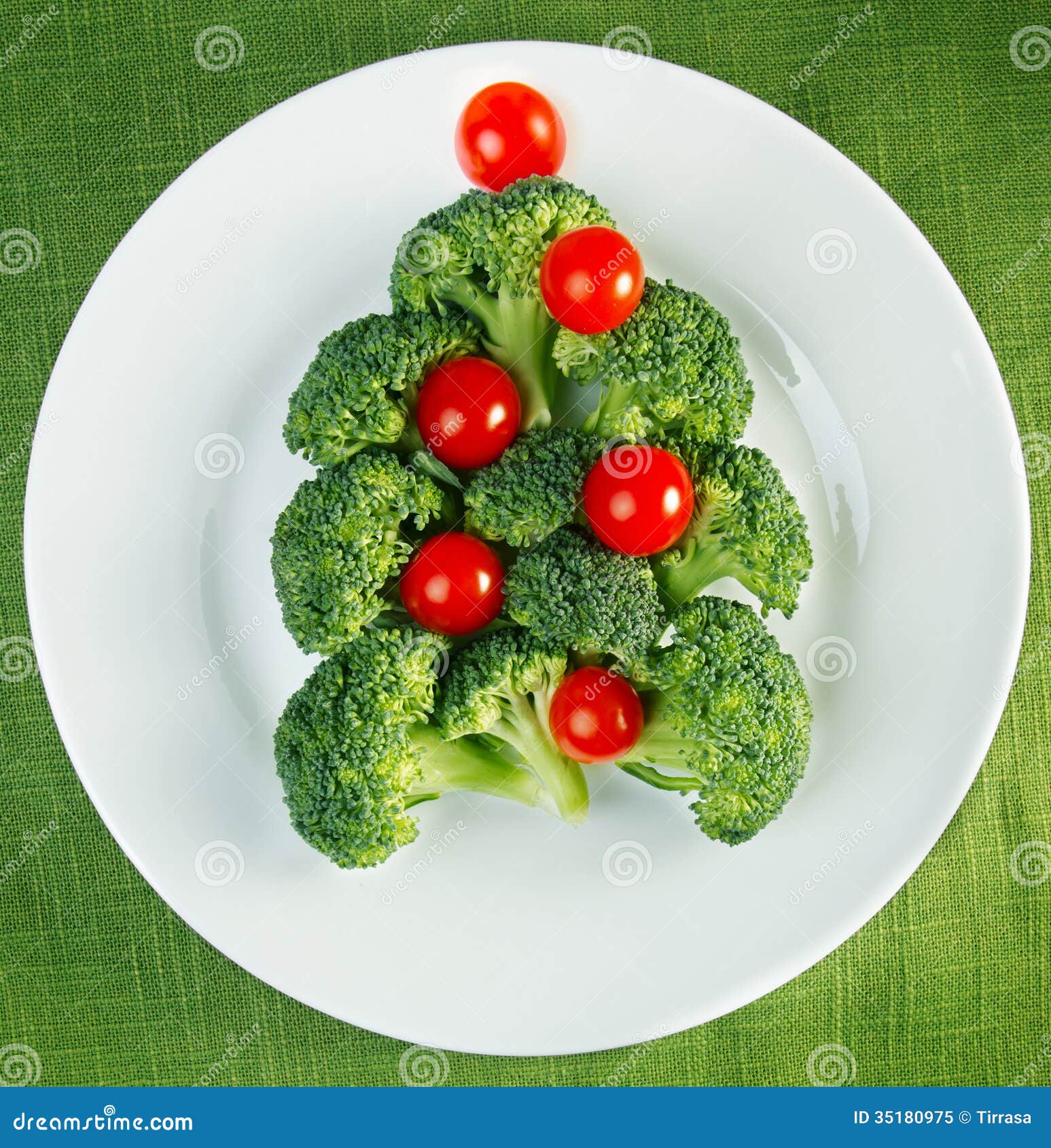Kerstboom Die Van Broccoli Wordt Gemaakt Stock Afbeelding - Image of ...