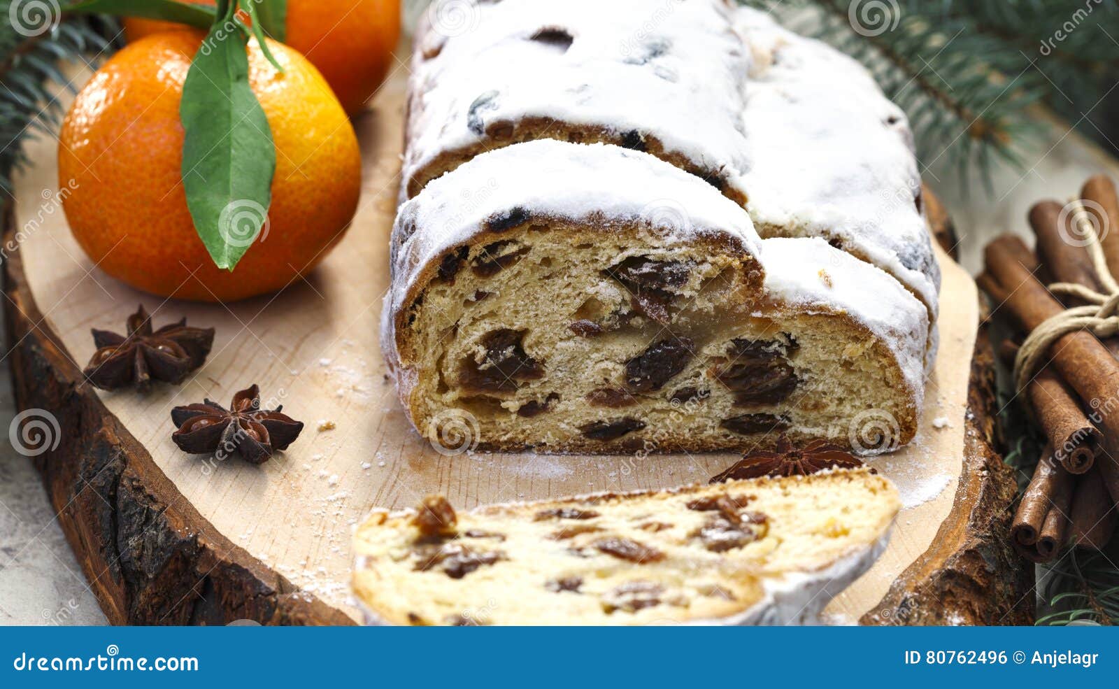 Kerstmis Stollen Traditioneel Duits Feestelijk Baksel Stock Foto ...