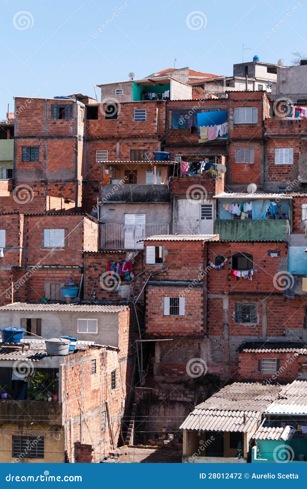 Keten in De Krottenwijk in Sao Paulo Stock Foto - Image of krottenwijk ...