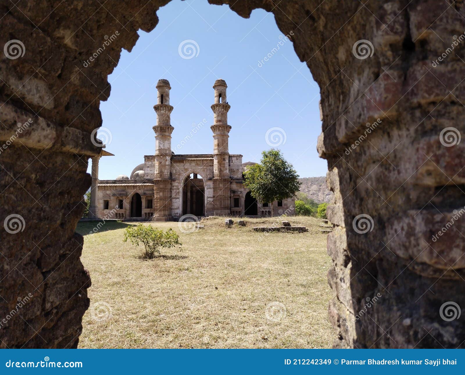 Kevada Mosque from Pavagadh Chanpaner Gujarat Stock Image - Image of ...