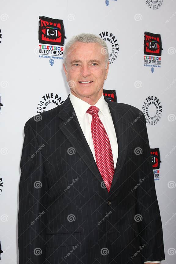 Kevin Dobson editorial photography. Image of center, brothers - 24871197