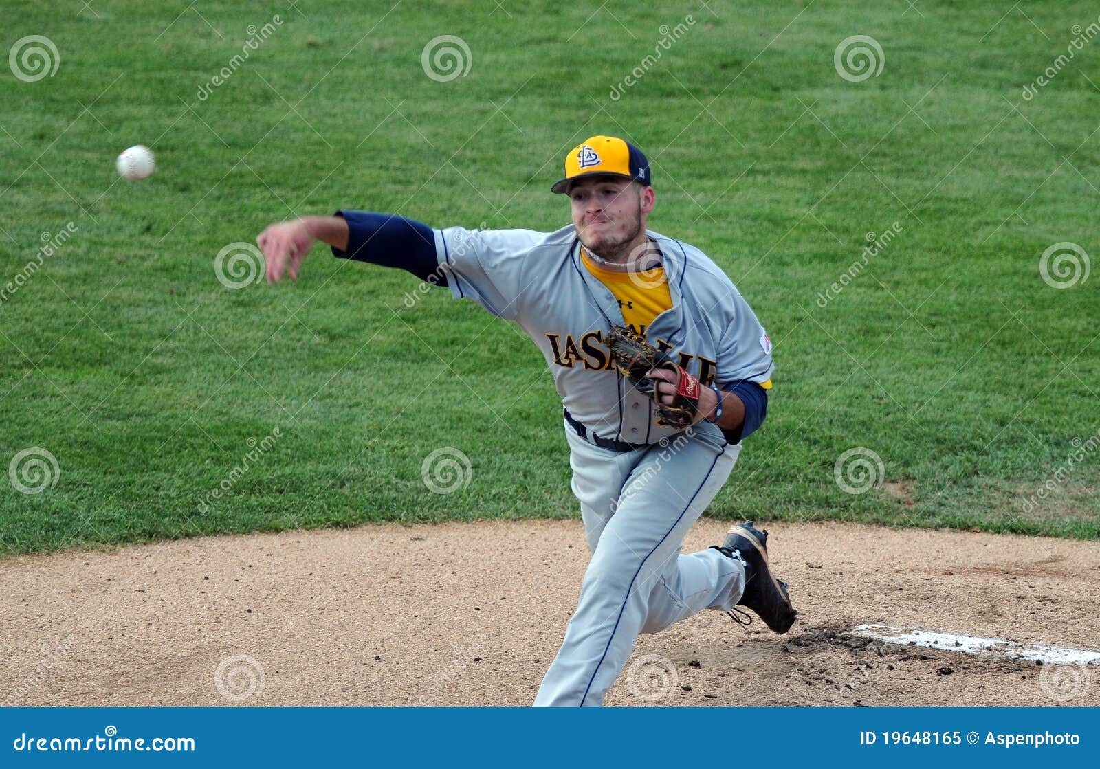 Kevin Fuqua - pitch editorial image. Image of pitcher - 19648165
