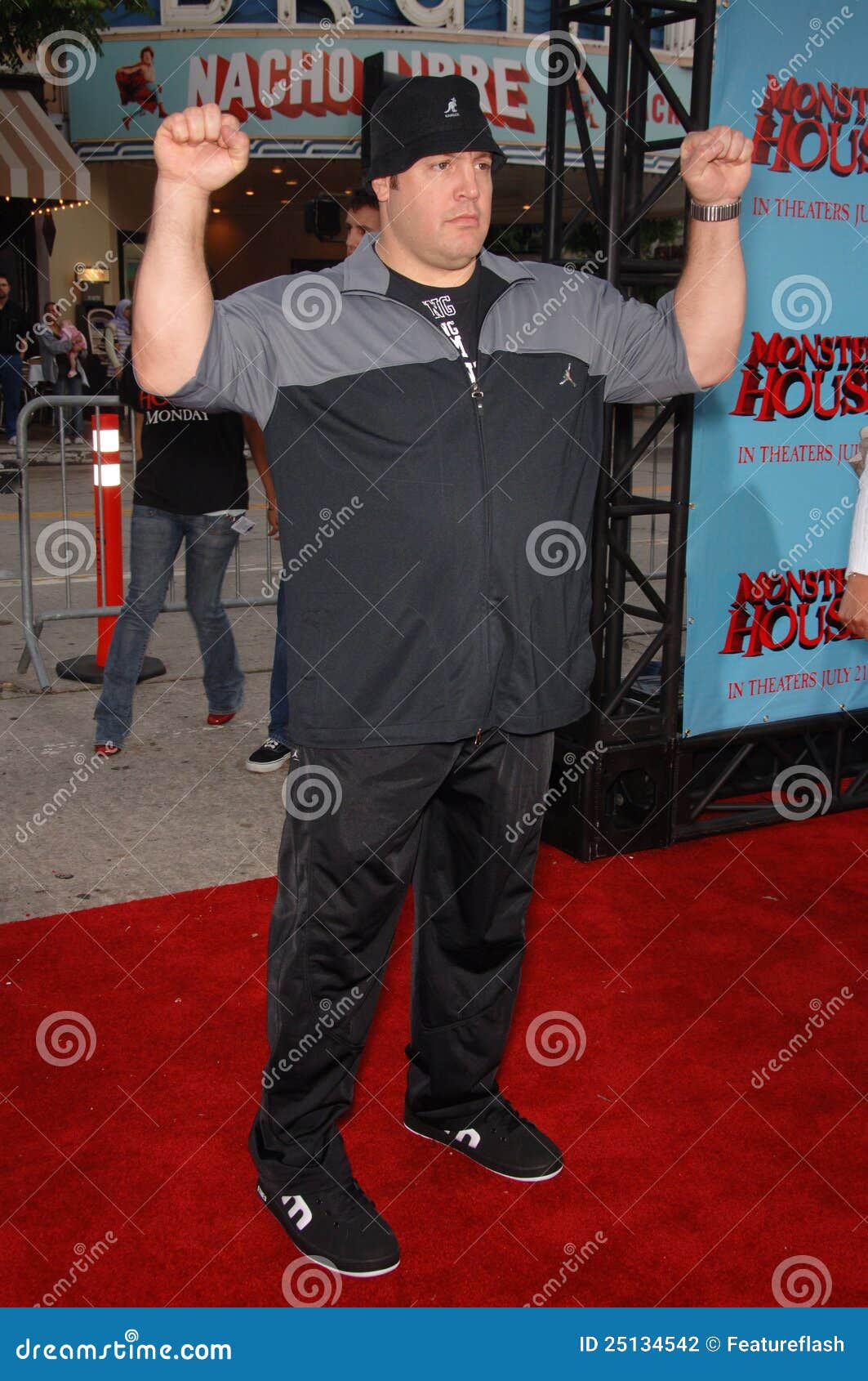 Kevin James fotografía editorial. Imagen de premier, forjador - 25134542