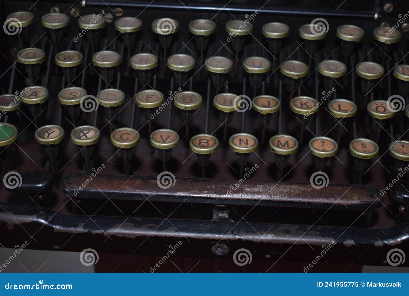 Key Board of an Ancient Mechanical Typewriter Stock Image - Image of ...