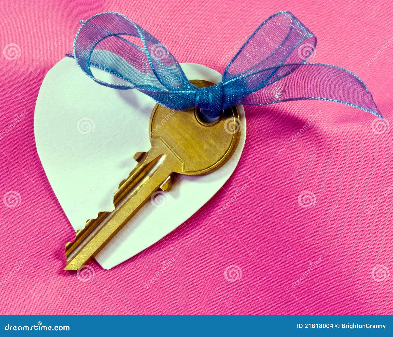 Key, Heart and Bow stock photo. Image of invitation, house - 21818004