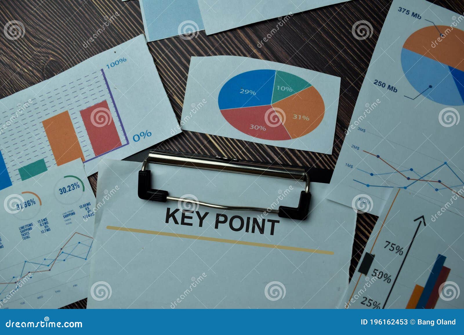 Key Point Write on a Paperwork Isolated on Wooden Table Stock Image ...