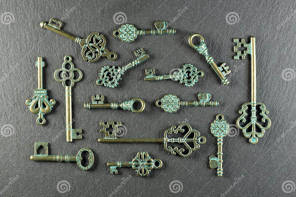 Key Shapes Making a Abstract Background Using Metal Keys To Create ...