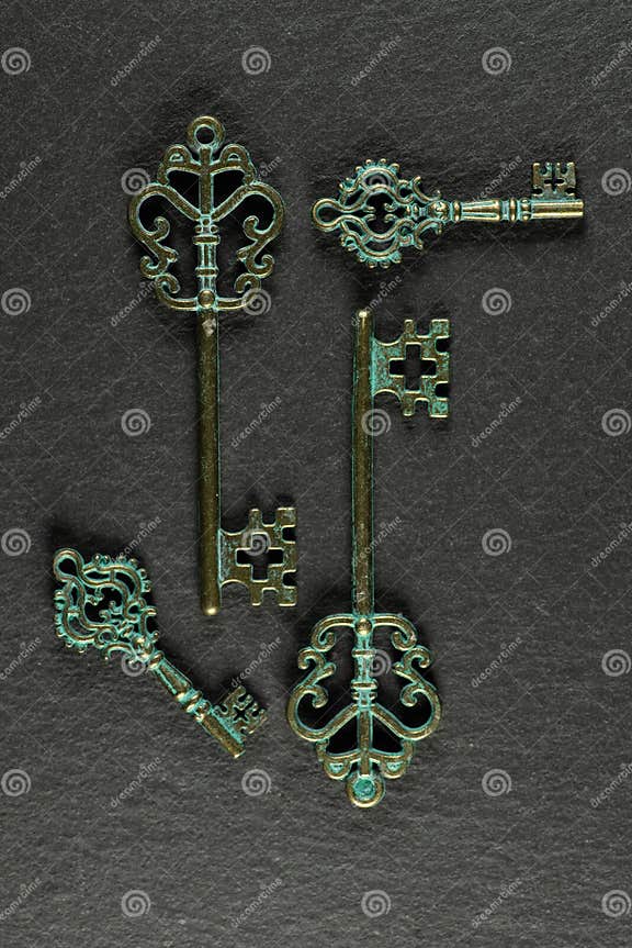 Key Shapes Making a Abstract Background Using Metal Keys To Create ...