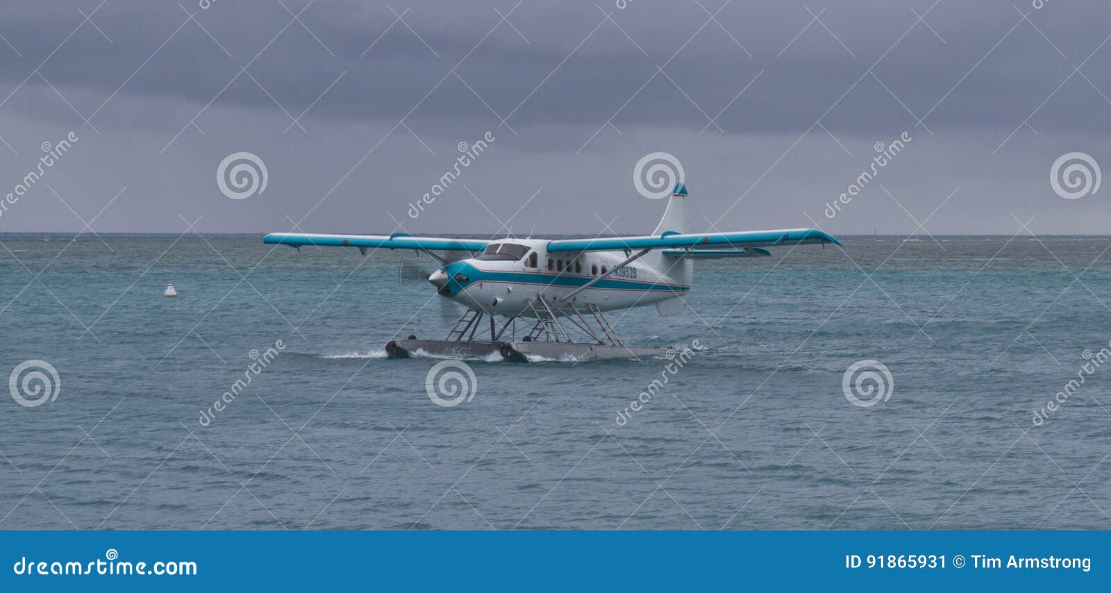 Key West Seaplane at Dry Tortugas Editorial Photo - Image of florida ...