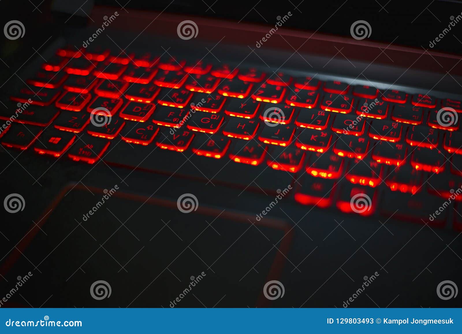 Illuminated Keyboard for Gaming. Backlit Keyboard with Versatile Color ...