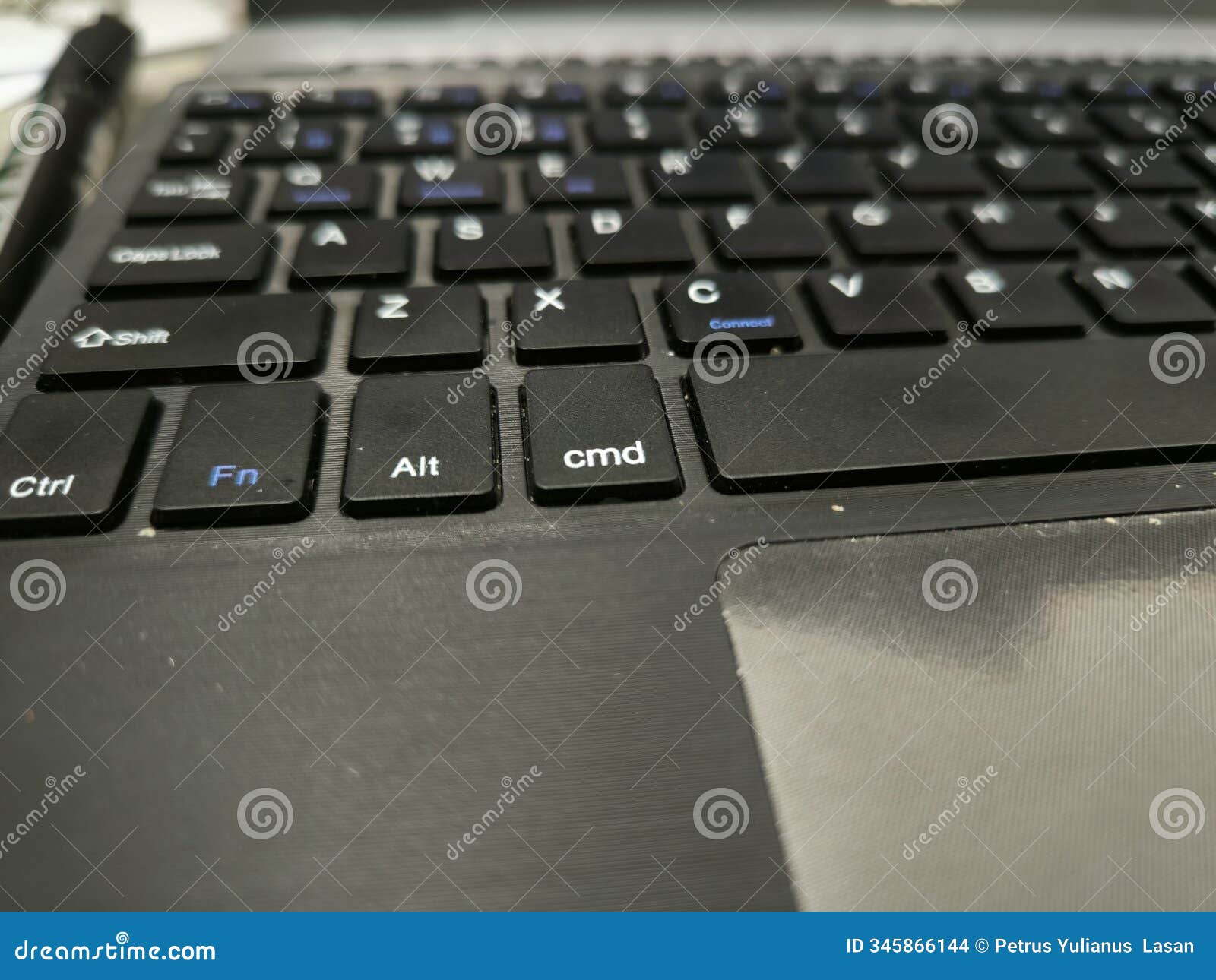 Keyboard qwerty bluetooth stock photo. Image of qwerty - 345866144