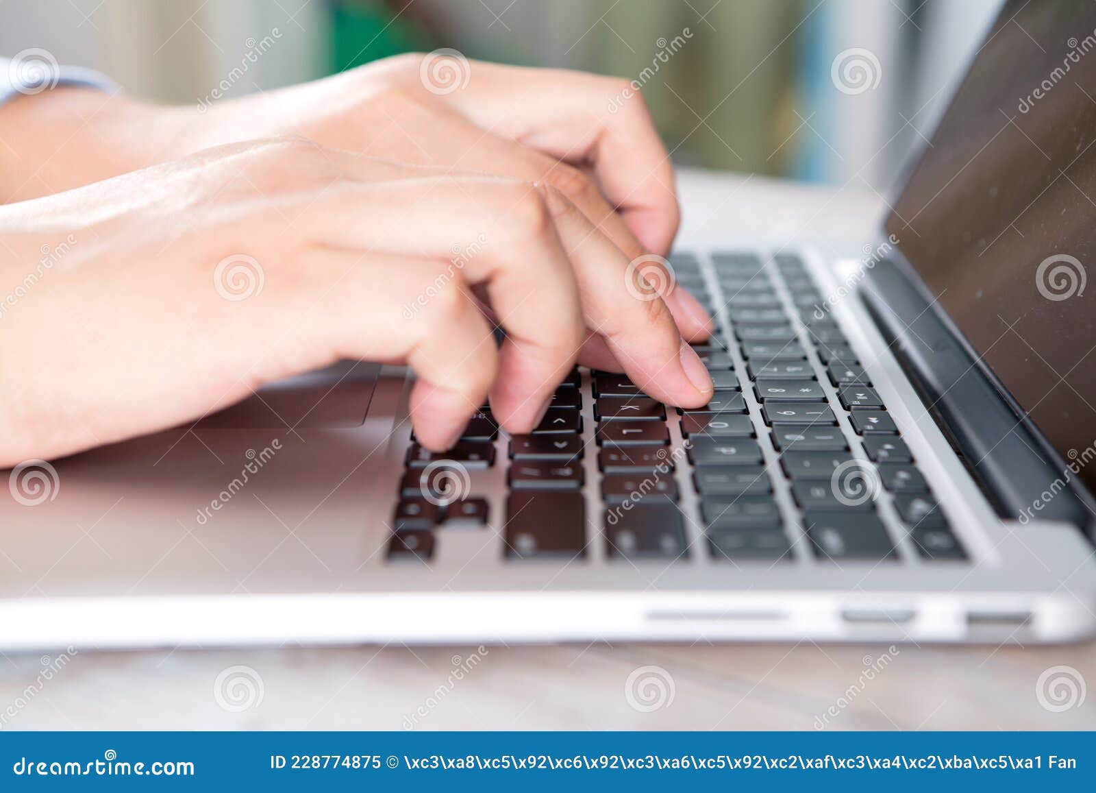Keyboard Typing Close-up in Office Stock Image - Image of chat, finger ...