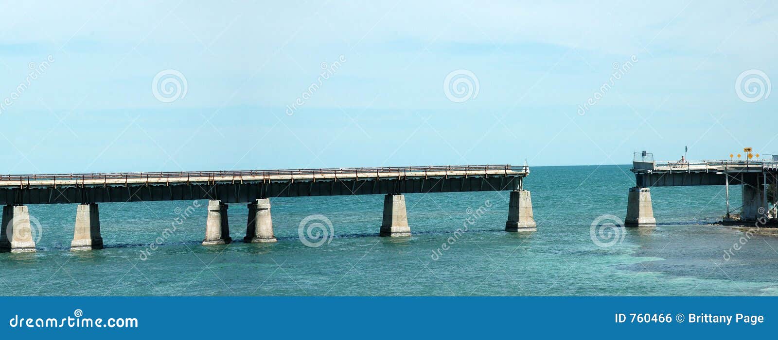 Broken Bridge Stock Photography | CartoonDealer.com #31578020