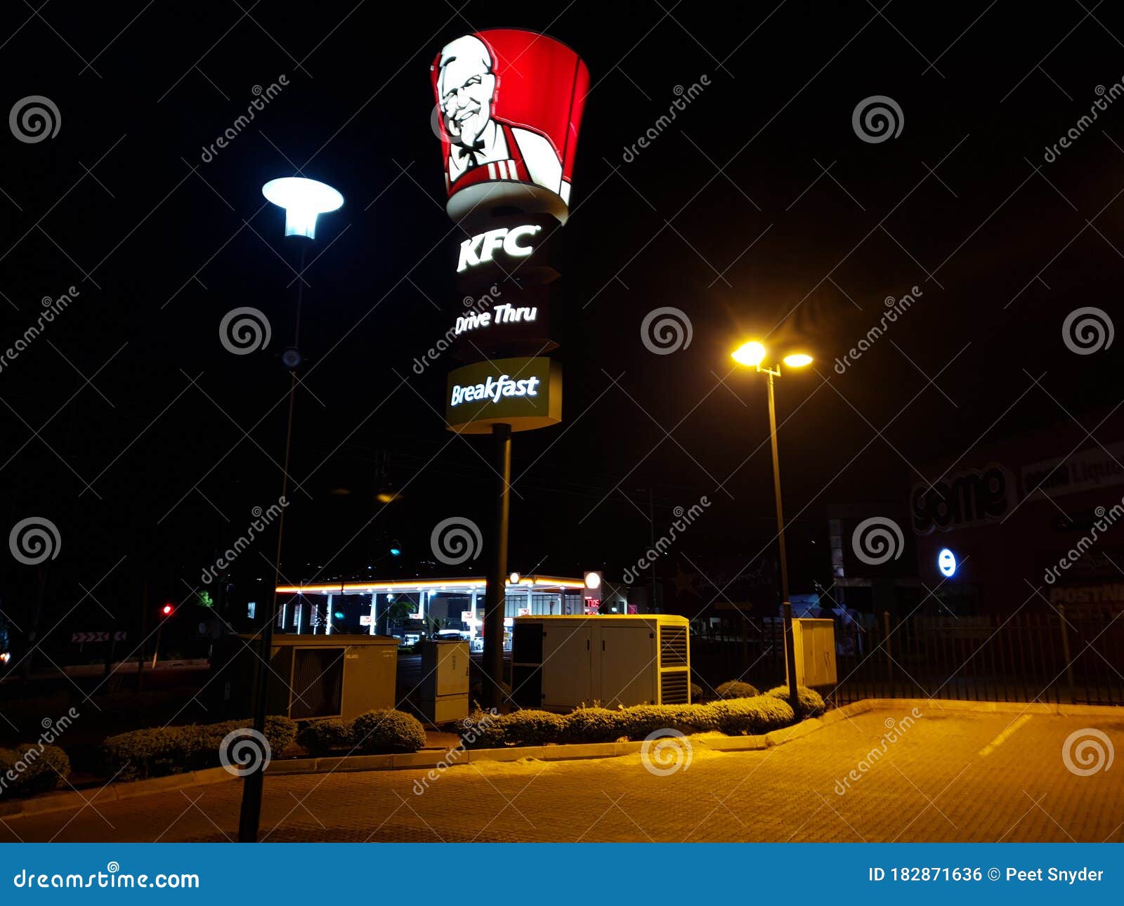 Kfc at Night after Closing Time Editorial Photo - Image of light, food ...