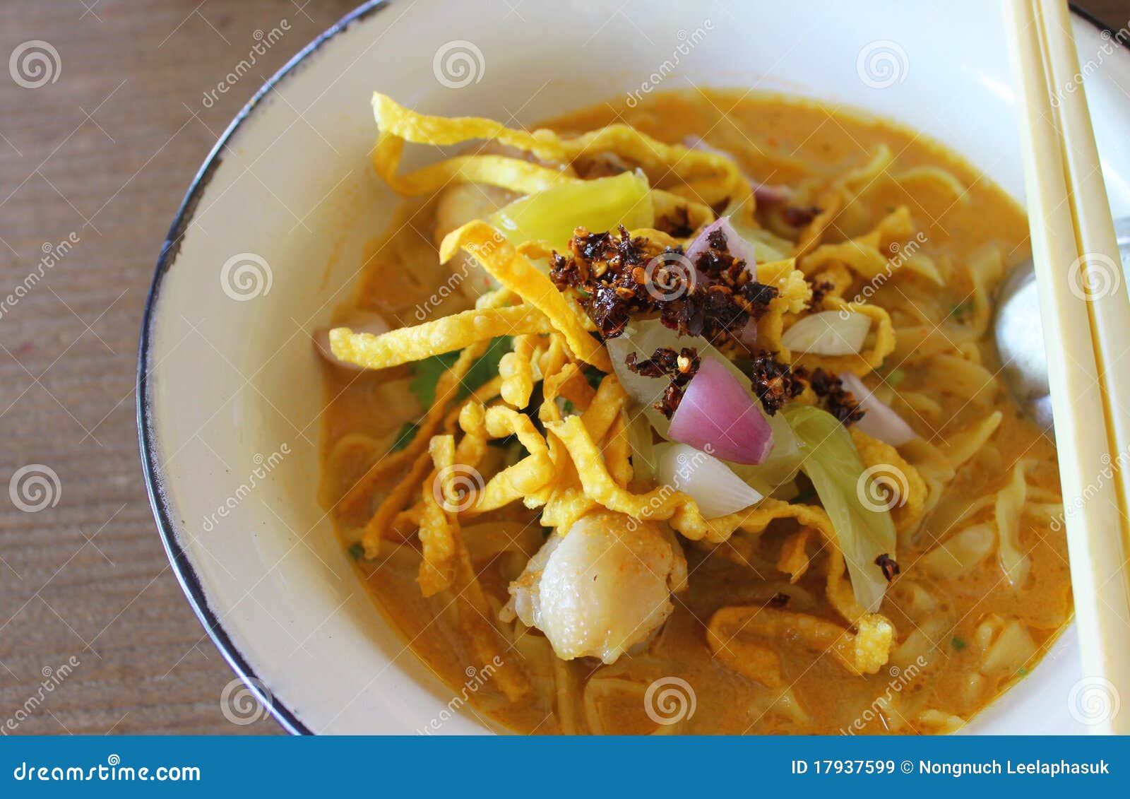 Khao Soy a Noodle of Northern Thailand Stock Image - Image of sprout ...