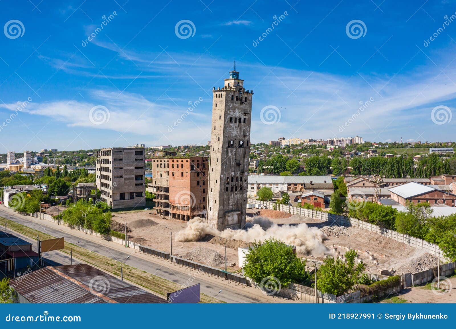 Kharkiv, Ukraine: Undermining of Old Abandoned Grain Elevator Building ...