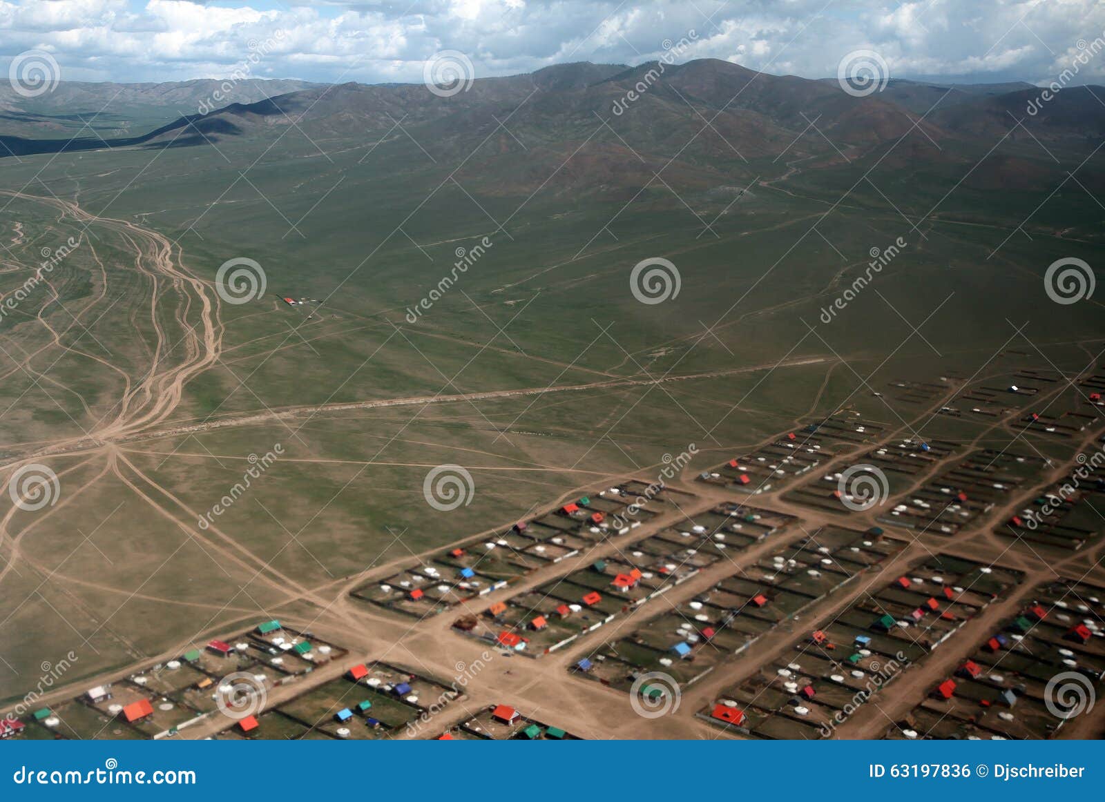 Khatgal, Mongolie photo stock. Image du désolé, primitif - 63197836