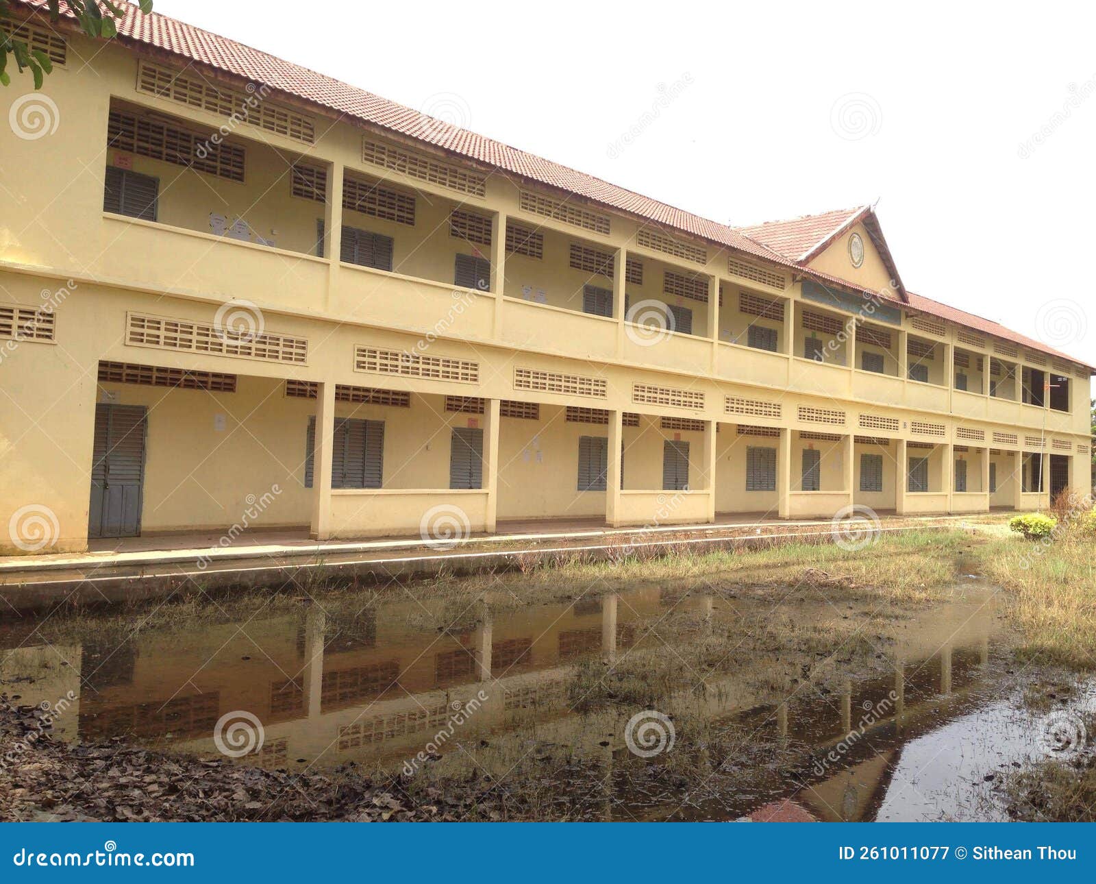 Khmer high school stock image. Image of teacher, place - 261011077