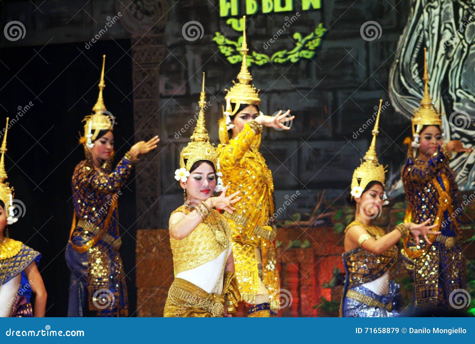 Khmer performance editorial stock image. Image of travel - 71658879
