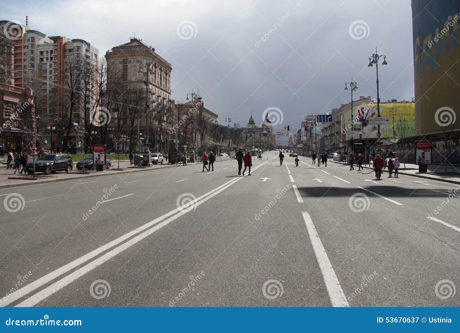 Khreshchatyk editorial photography. Image of sightseeing - 53670637