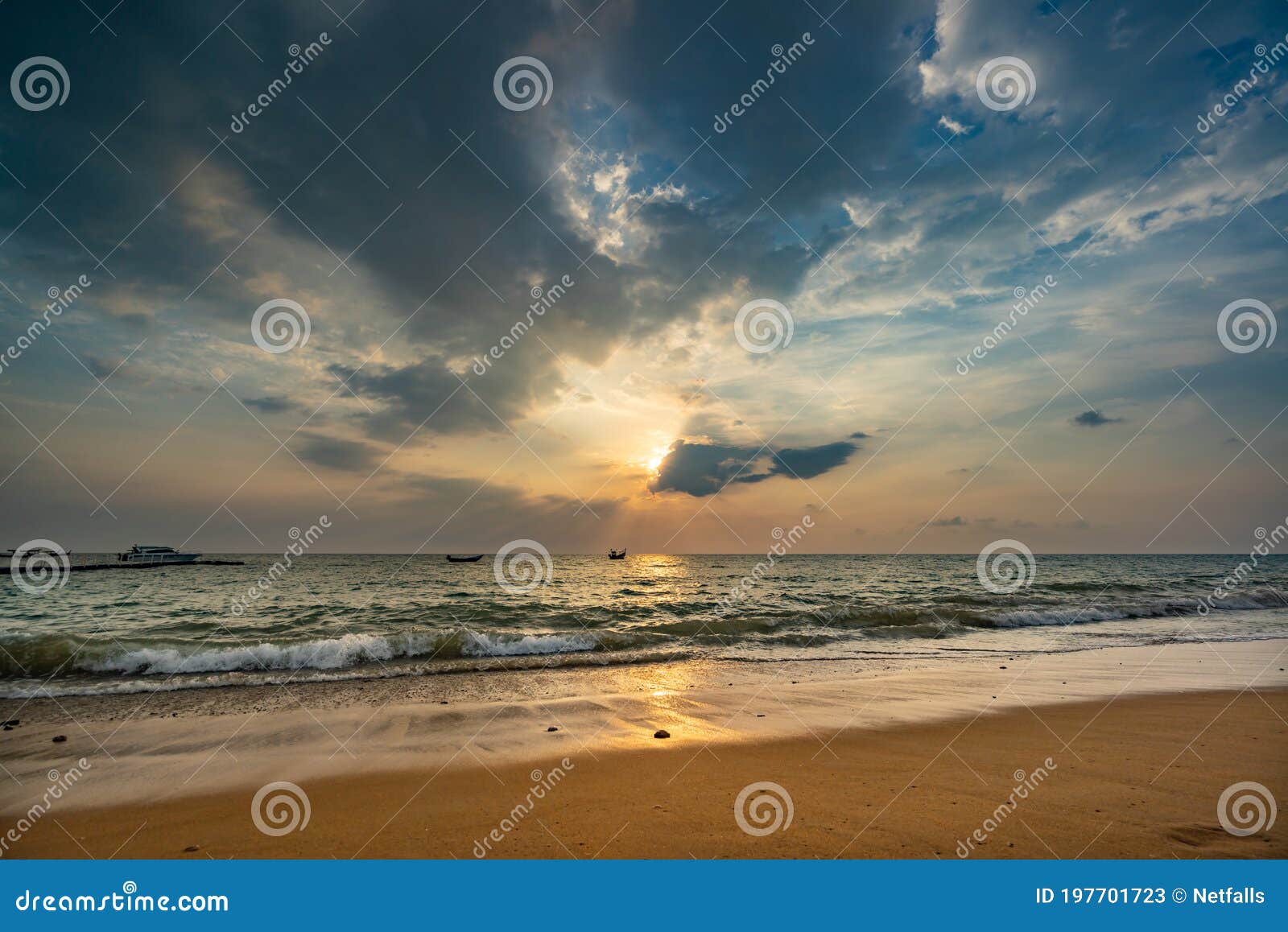 Khuk Khak Temple ,Khao Lak Thailand, Buddhist Temple Khuek Khak Temple ...