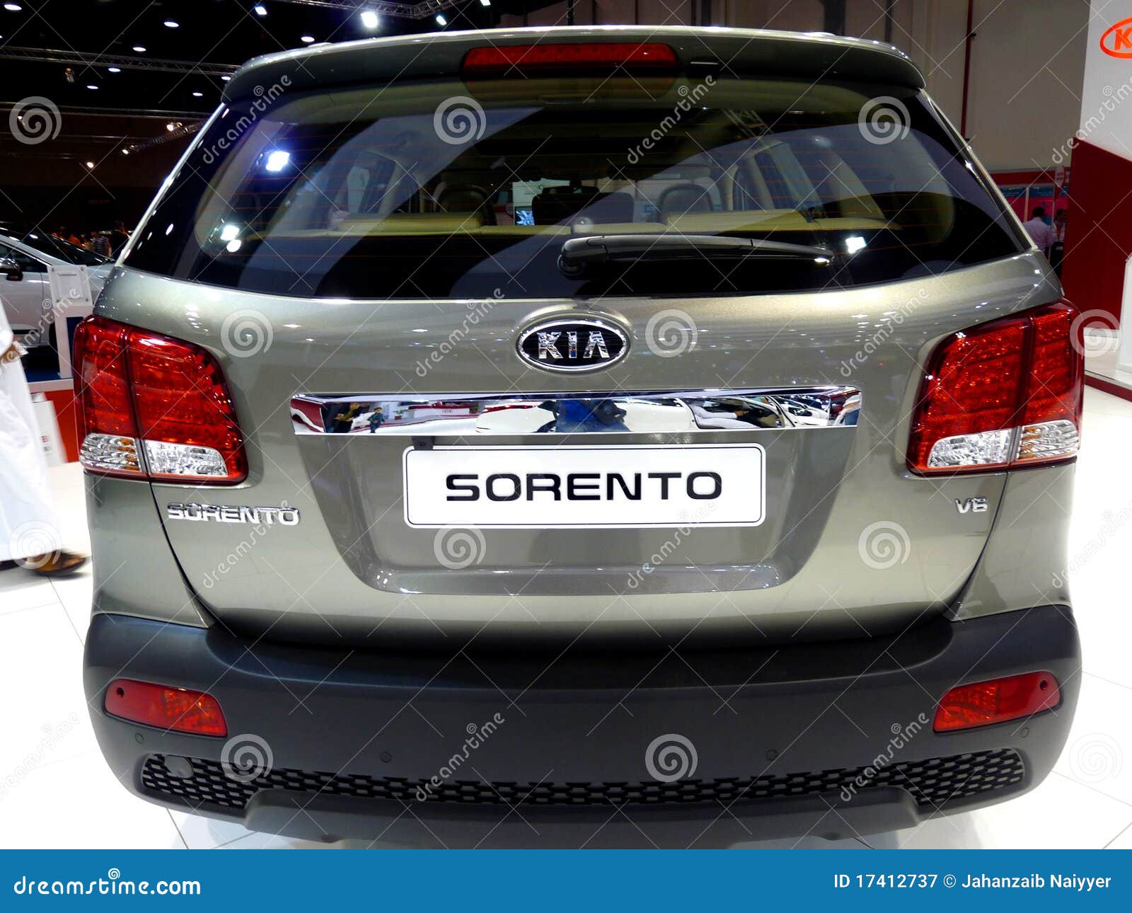 KIA Sorento editorial photography. Image of classic, back - 17412737