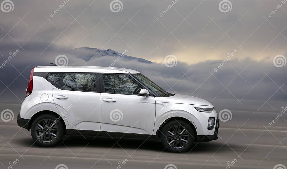 Kia white car. stock image. Image of white, blue, movement - 268687703