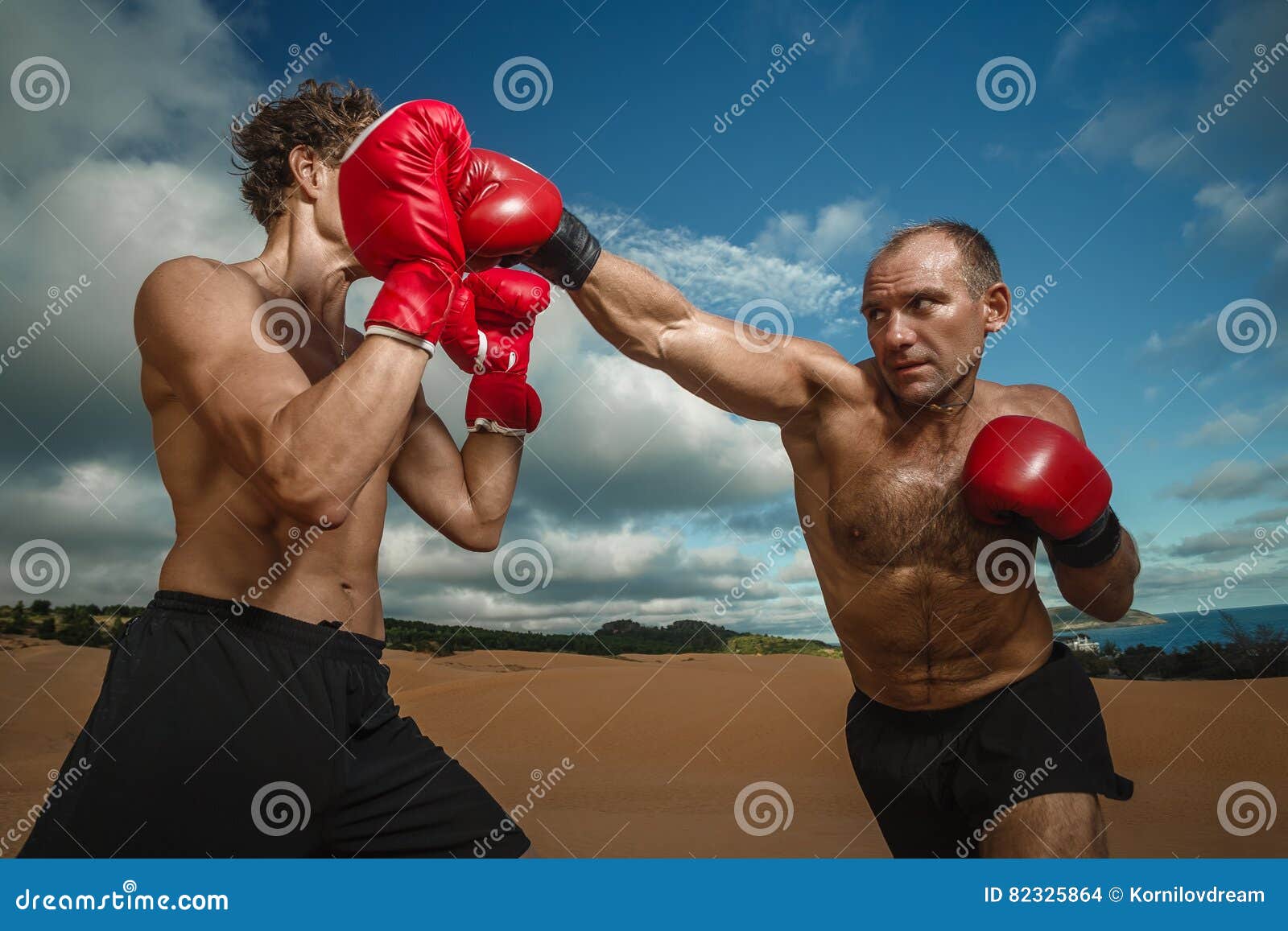 Kickboxing foto de stock. Imagem de ajuste, fundo, dinâmico - 82325864