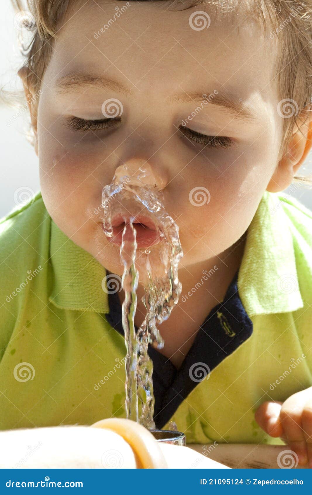 Kid dinking water stock photo. Image of happiness, play - 21095124