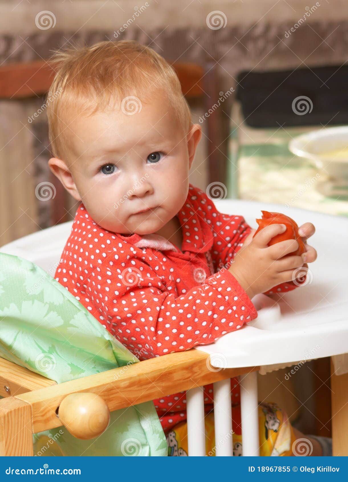 Kid eats a tomato stock image. Image of vegetable, sitting - 18967855