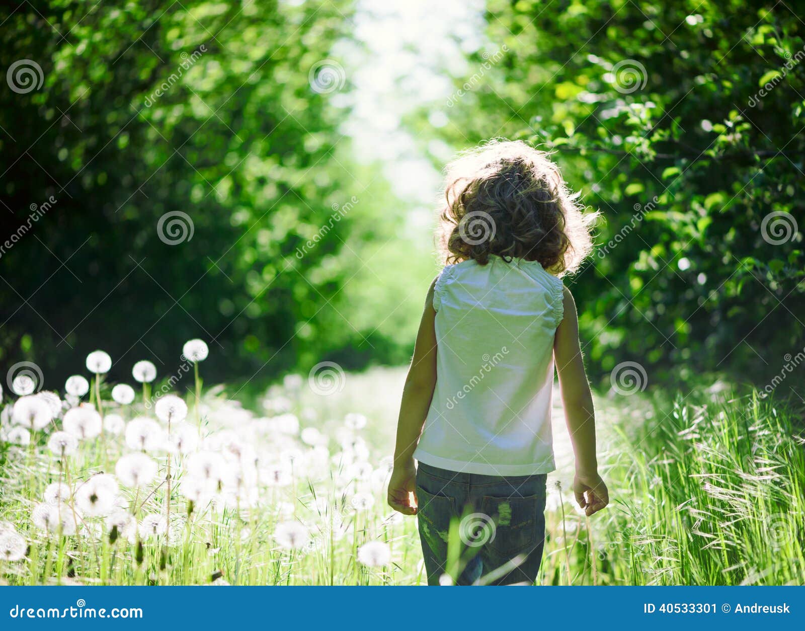 Kid having fun outdoors stock image. Image of summer - 40533301
