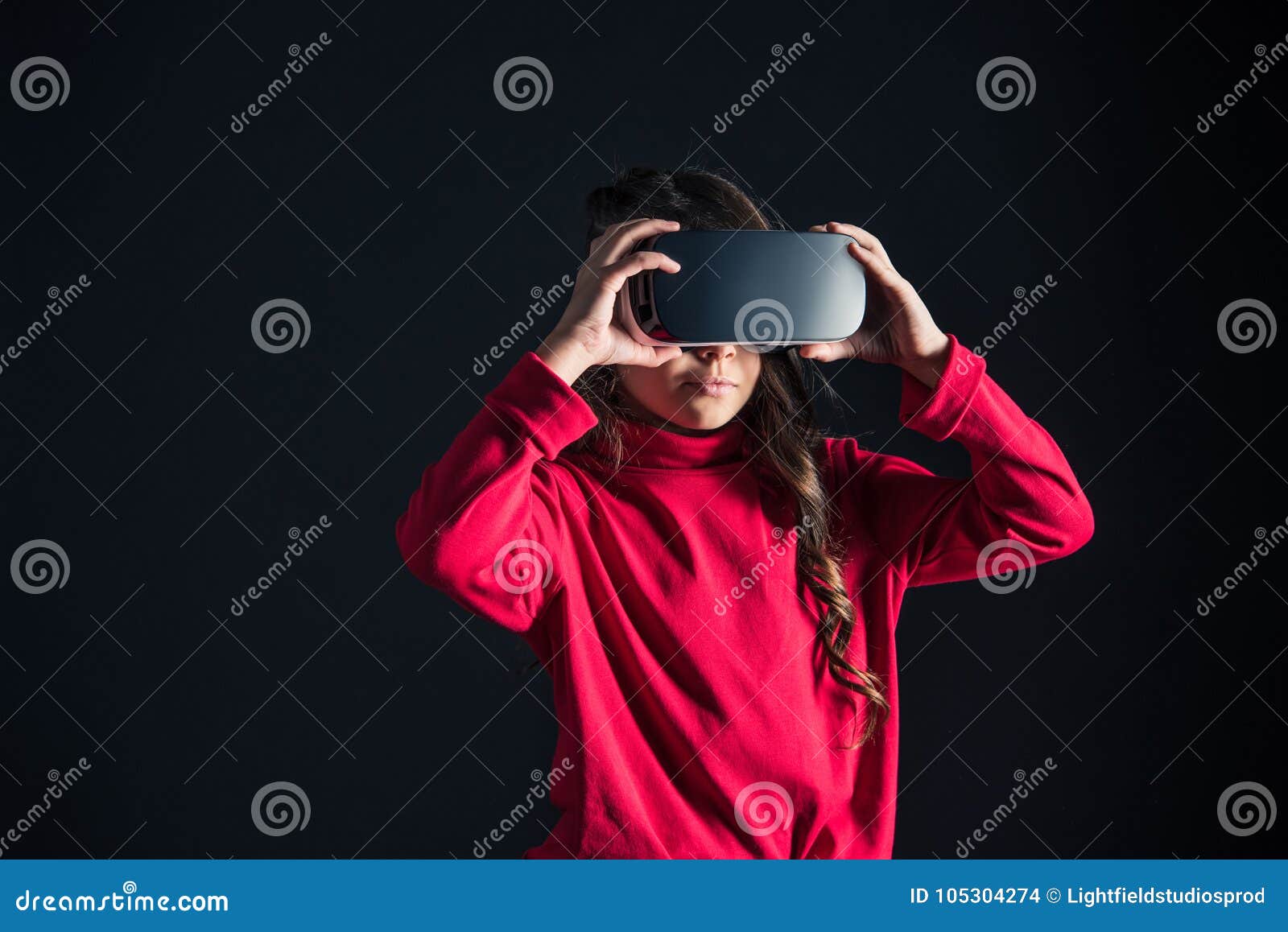 Kid putting on VR headset stock photo. Image of tech - 105304274