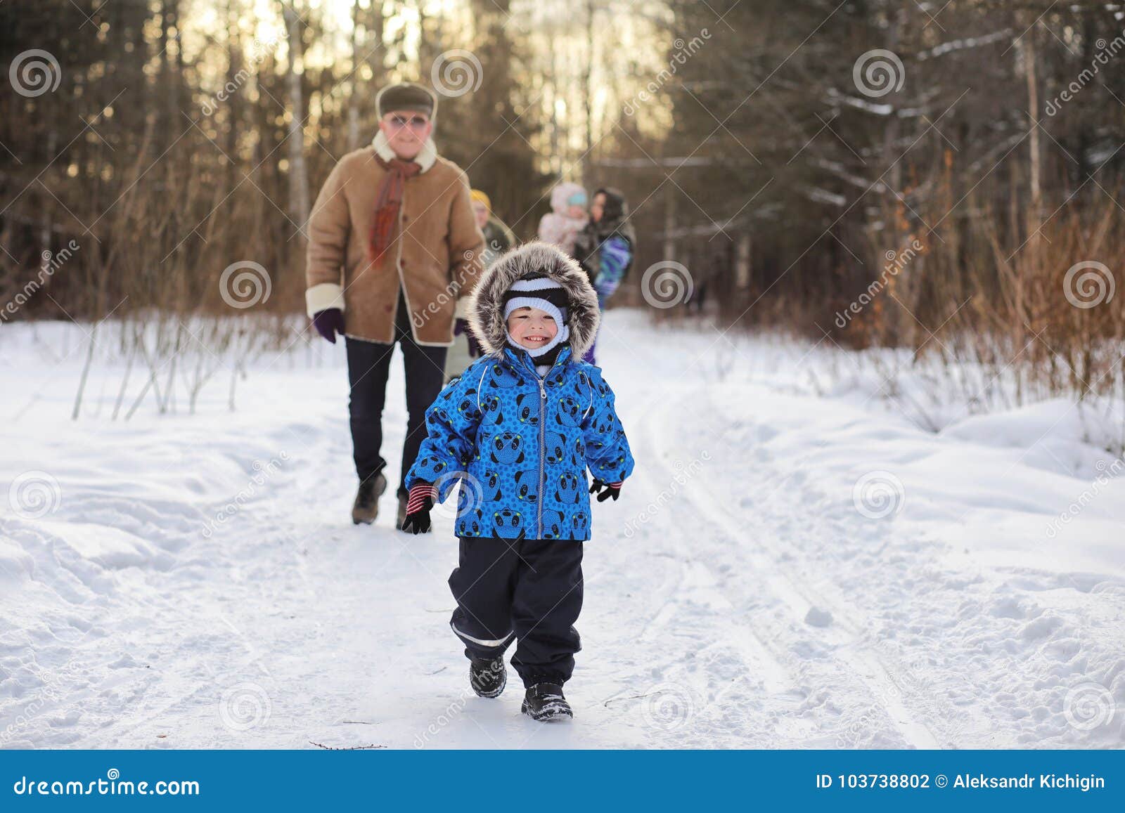 116 Running Snowman Photos - Free & Royalty-Free Stock Photos from ...